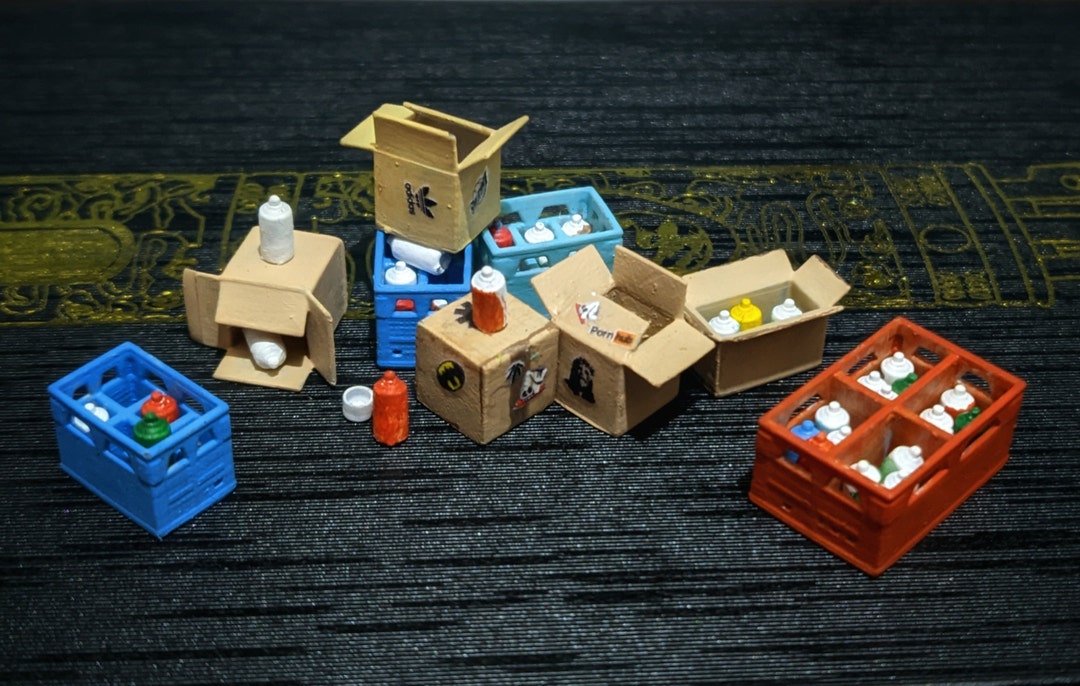 Scale 1/64 Cardboard Box and Crate Spray Can Paint Miniature Figure for ...