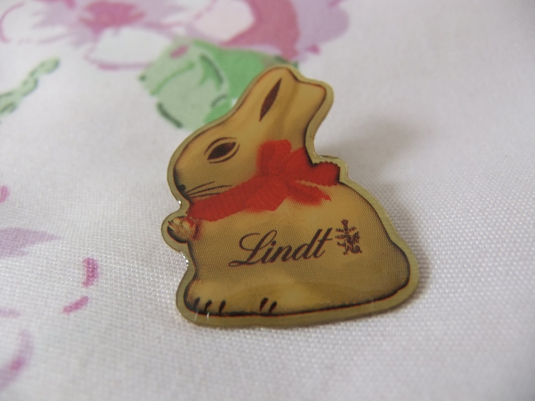 PIN LINDT Chocolate Easter Bunny Switzerland Collectible Food ...