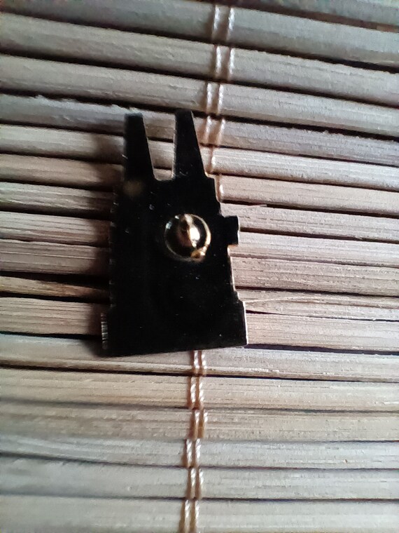 lapel pin CROSSWORD PUZZLE rarity collector promotion… - Gem