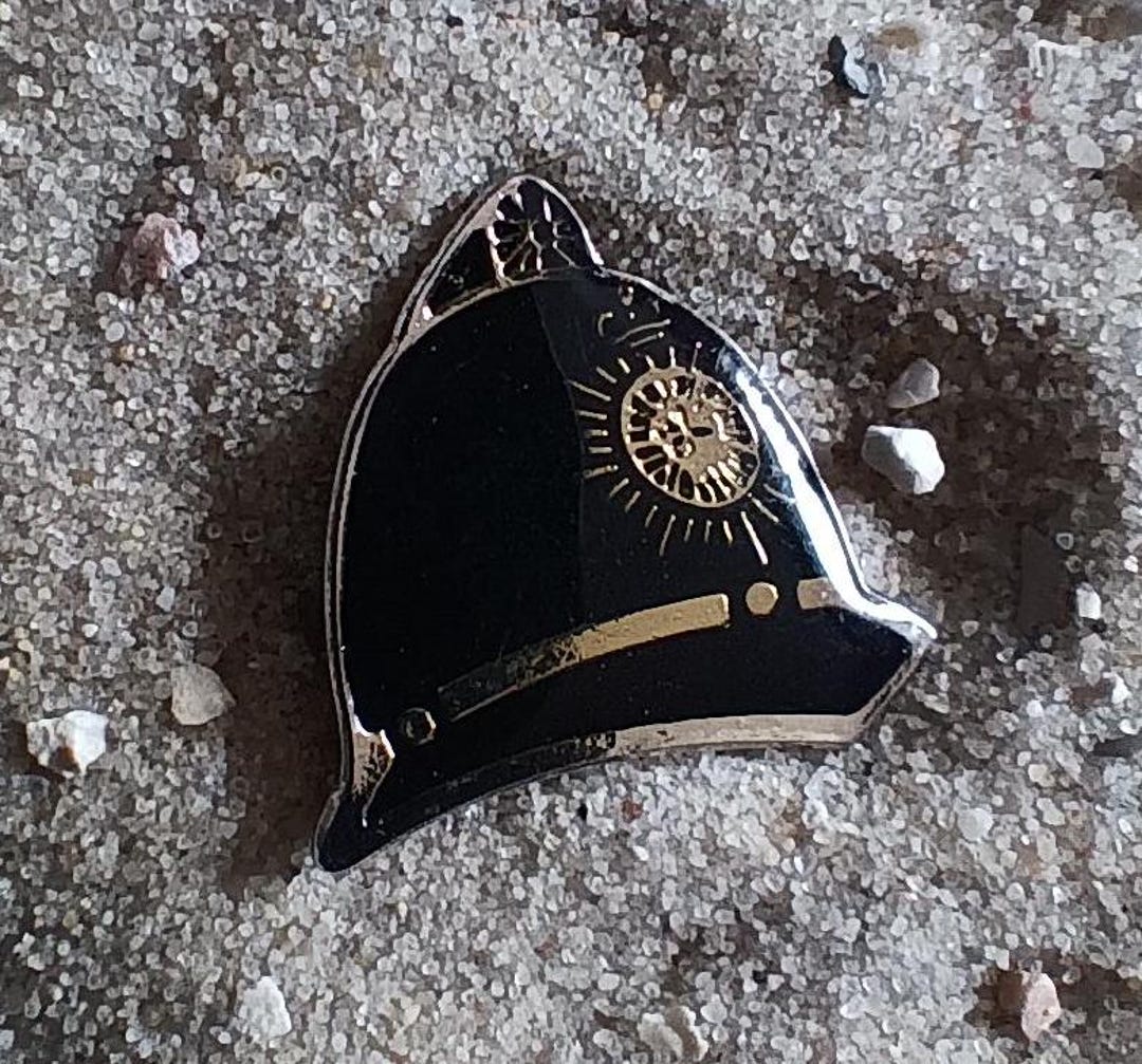Lapel Pin POLICE HELMET Bobby Policeman Policeman Collector - Etsy