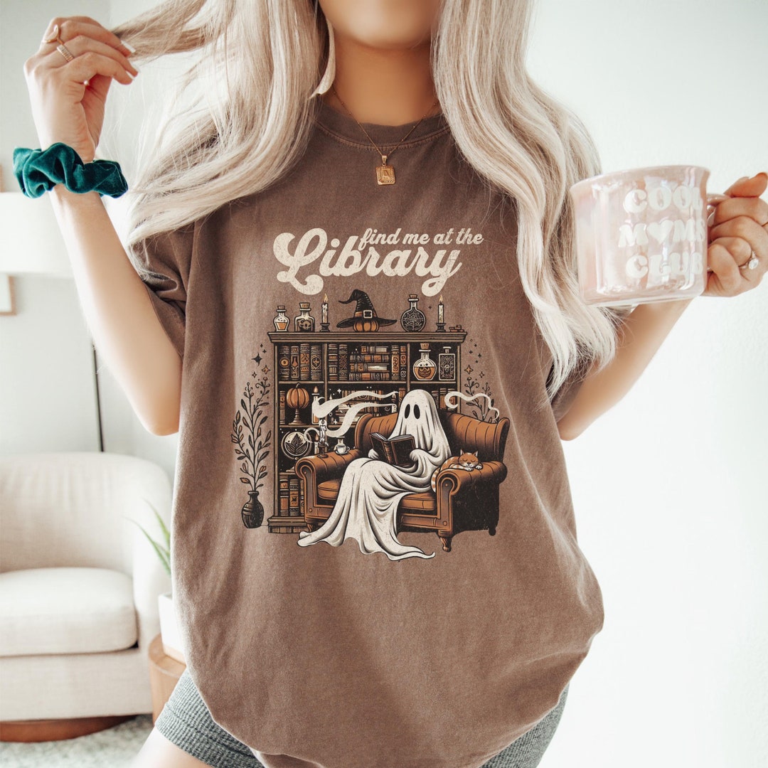 School Librarian Vintage Distressed Halloween Comfort Colors® Shirt ...