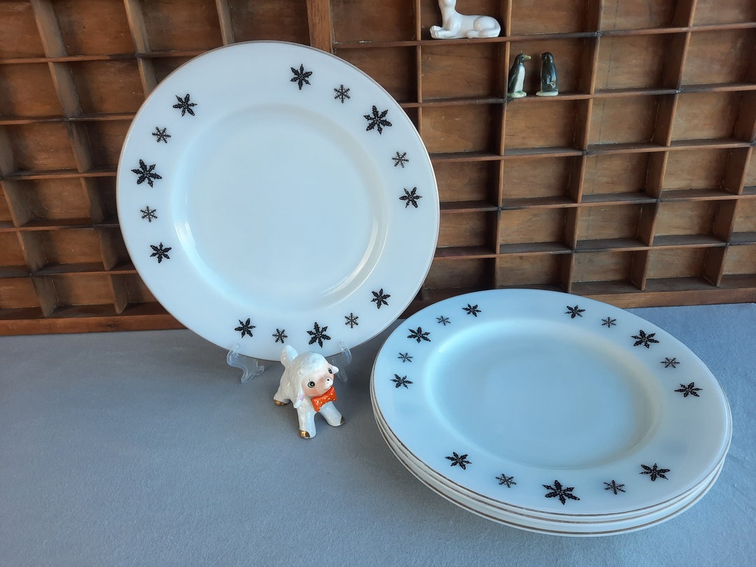 4 Large Pyrex Plate Set | Iconic Monochrome JAJ Pyrex Gaiety Black ...