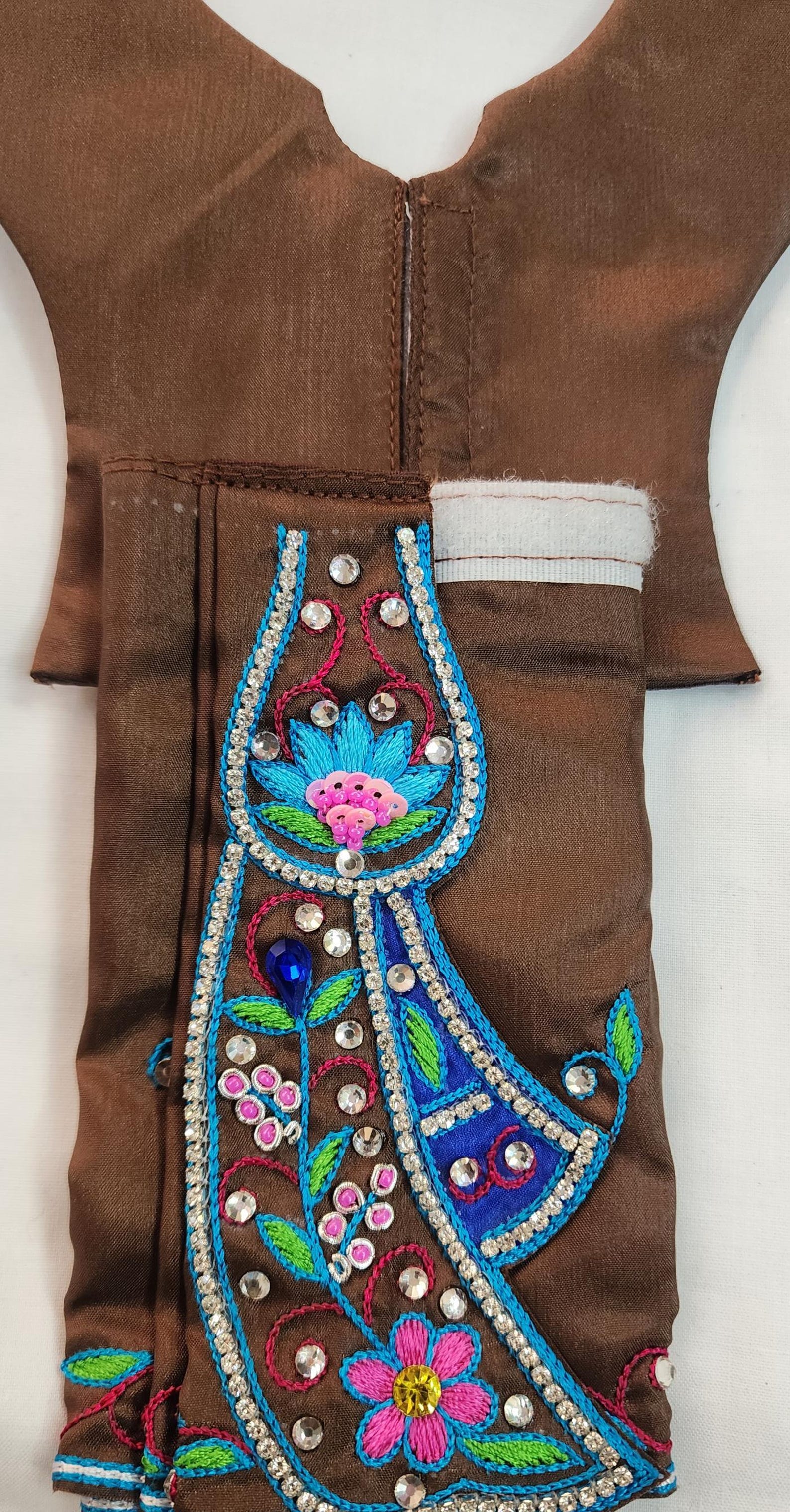 Devotional Outfit, Iskcon Festival Wear, Deity Puja Essentials ...