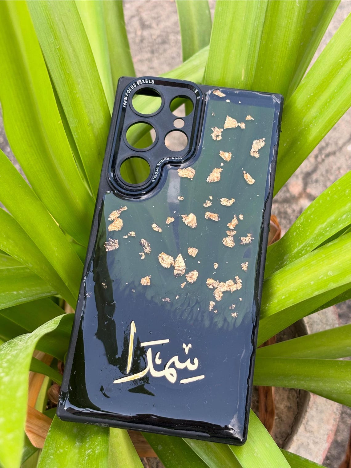 Luxury Black Resin Phonecase With Gold Foil Flakes and Arabic ...