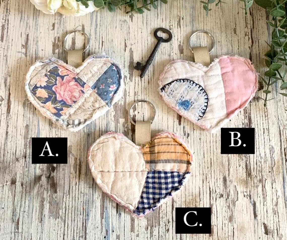 Vintage Quilt Keychain Heart Shape Key Fob Dresden Plate/patchwork ...