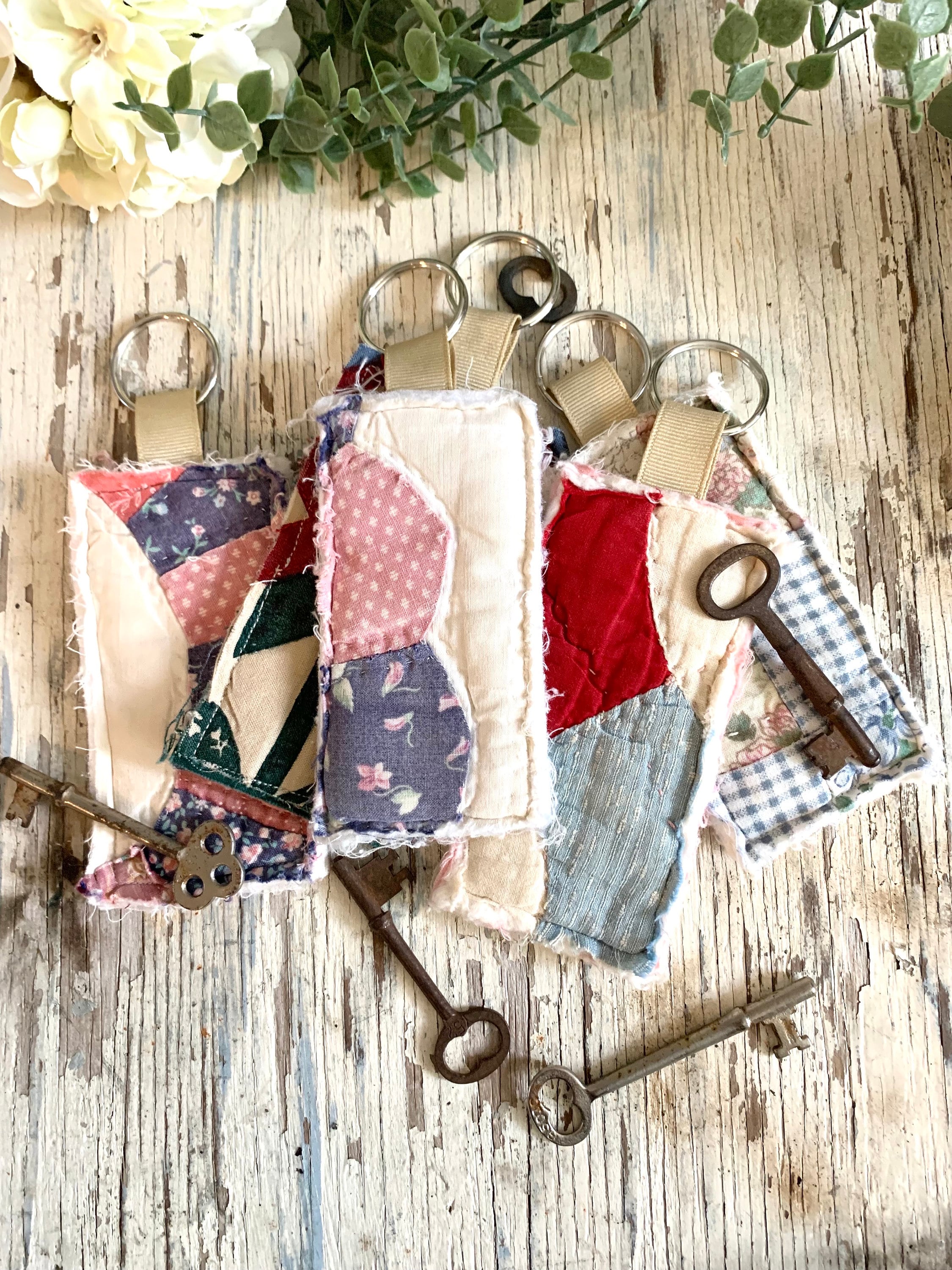 Vintage Quilt Keychain Key Fob Dresden Plate/patchwork Squares/circle ...
