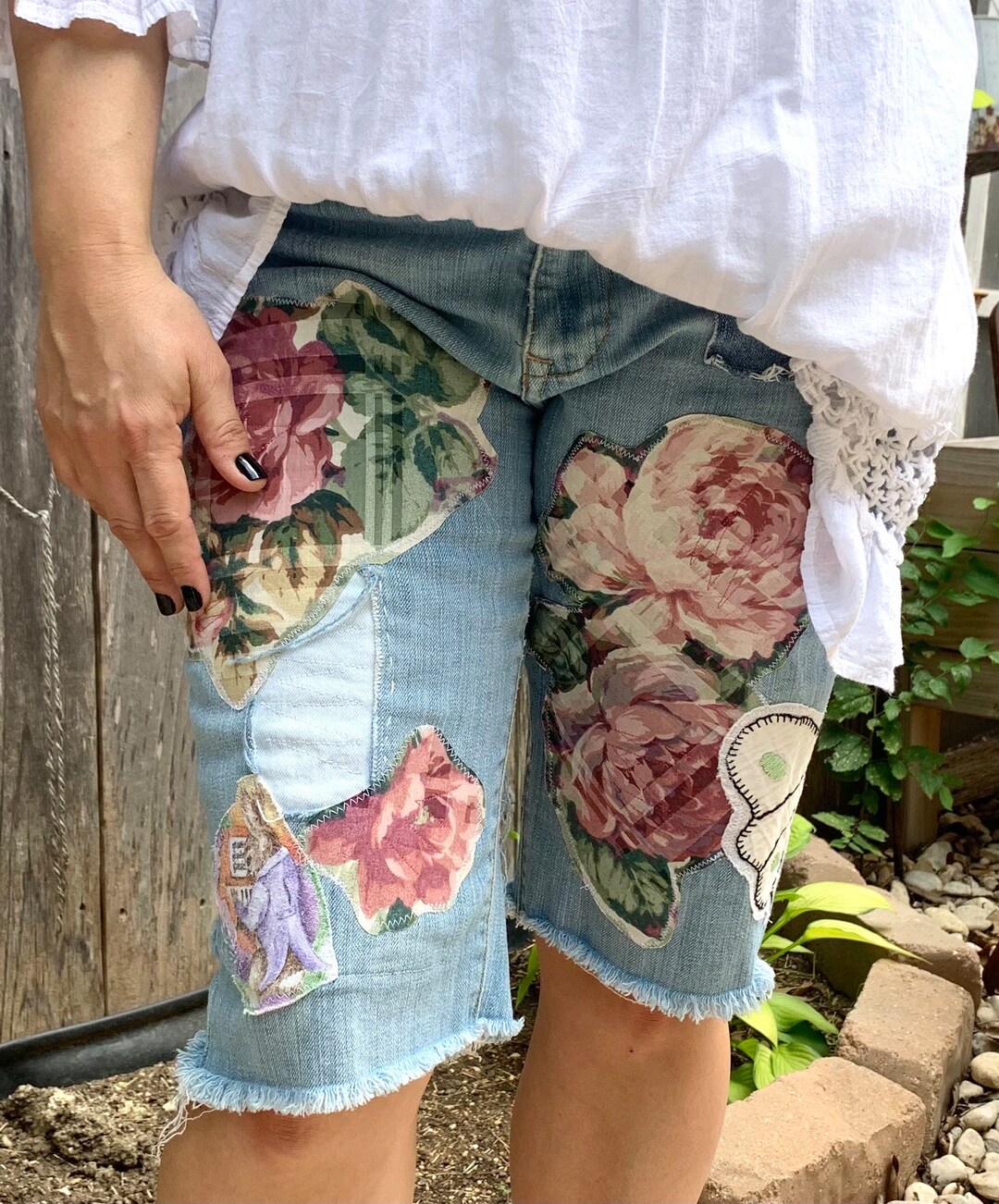 ROSE GARDEN Upcycled Oversized Ladies Size 14 Embellished Shorts ...