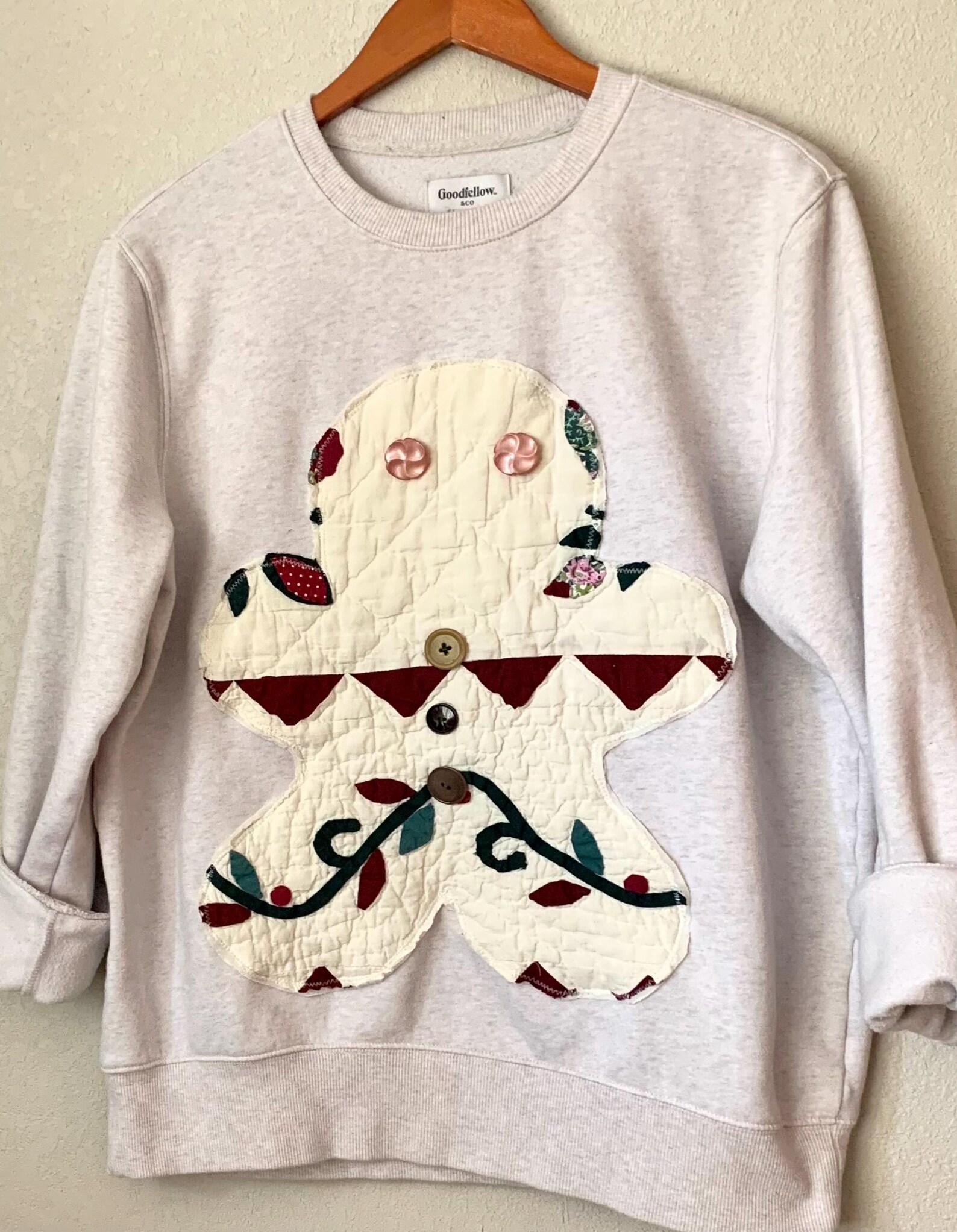 LARGE Vintage Quilt Gingerbread Man Patch Upcycled Sweatshirt Winter ...