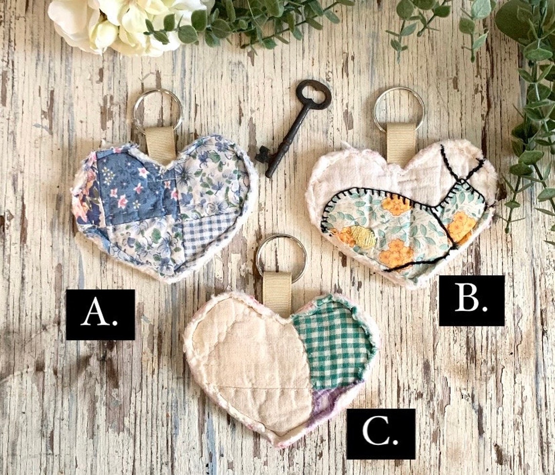 Vintage Quilt Keychain Heart Shape Key Fob Dresden Plate/patchwork ...