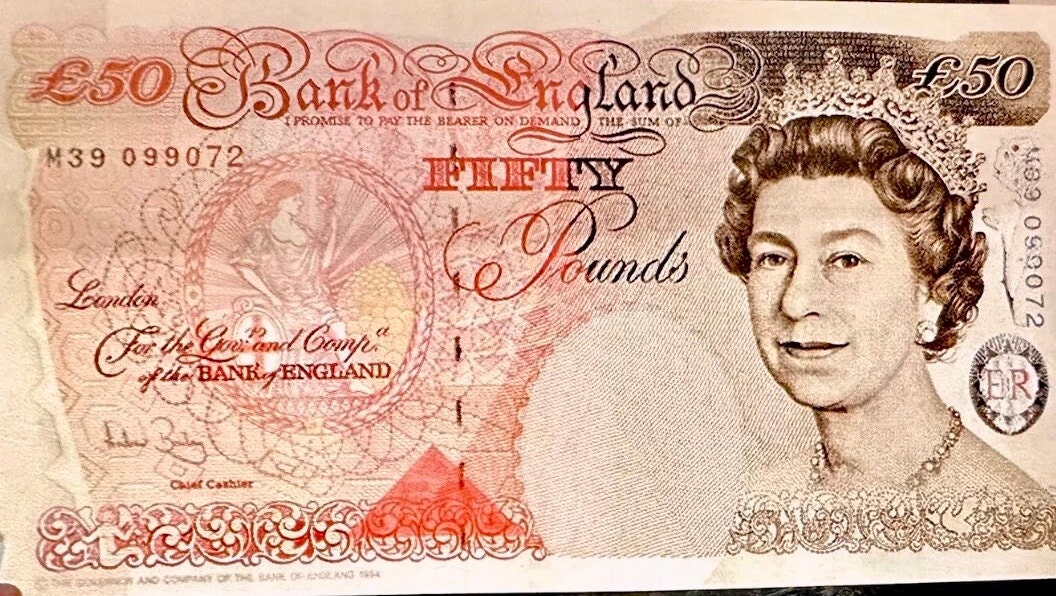 Queen Elizabeth II - Vintage Y2K 50 Pound Note Tea Towel - Etsy
