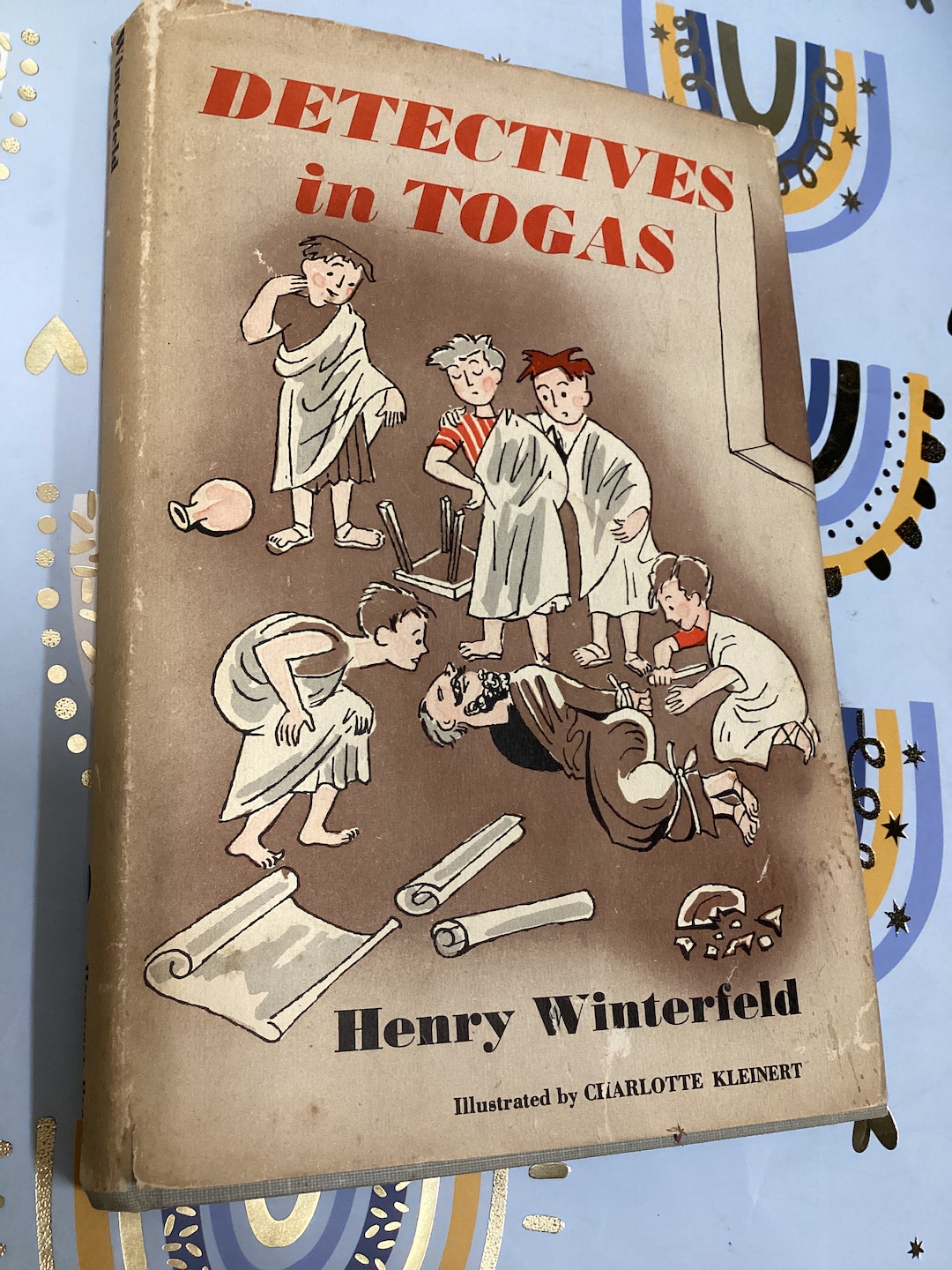 1956 DETECTIVES IN TOGAS, by Henry Winterfield. Hardcover Vintage Book ...