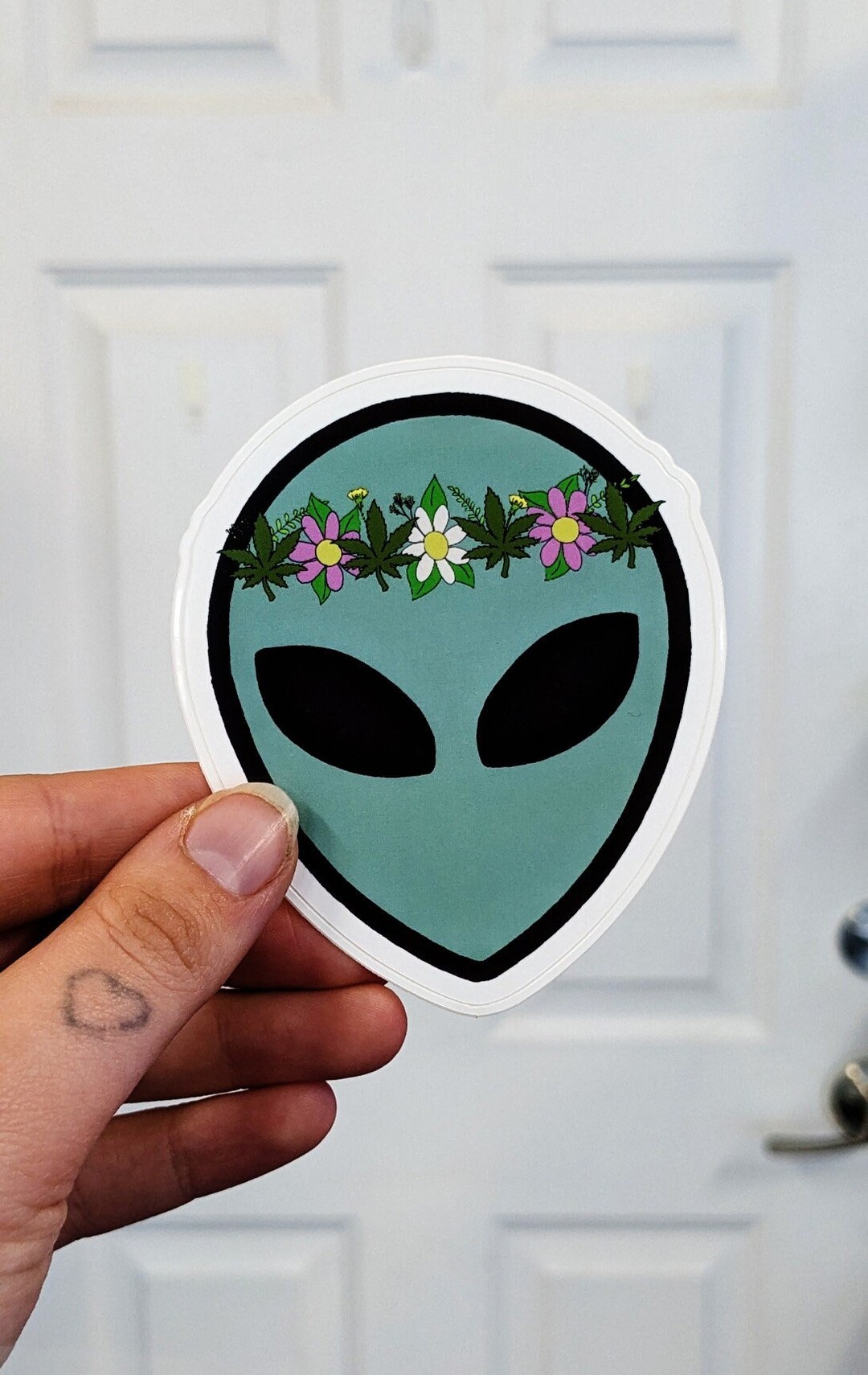 Alien Pot Leaf Marijuana Flower Crown Glossy Vinyl Sticker - Etsy