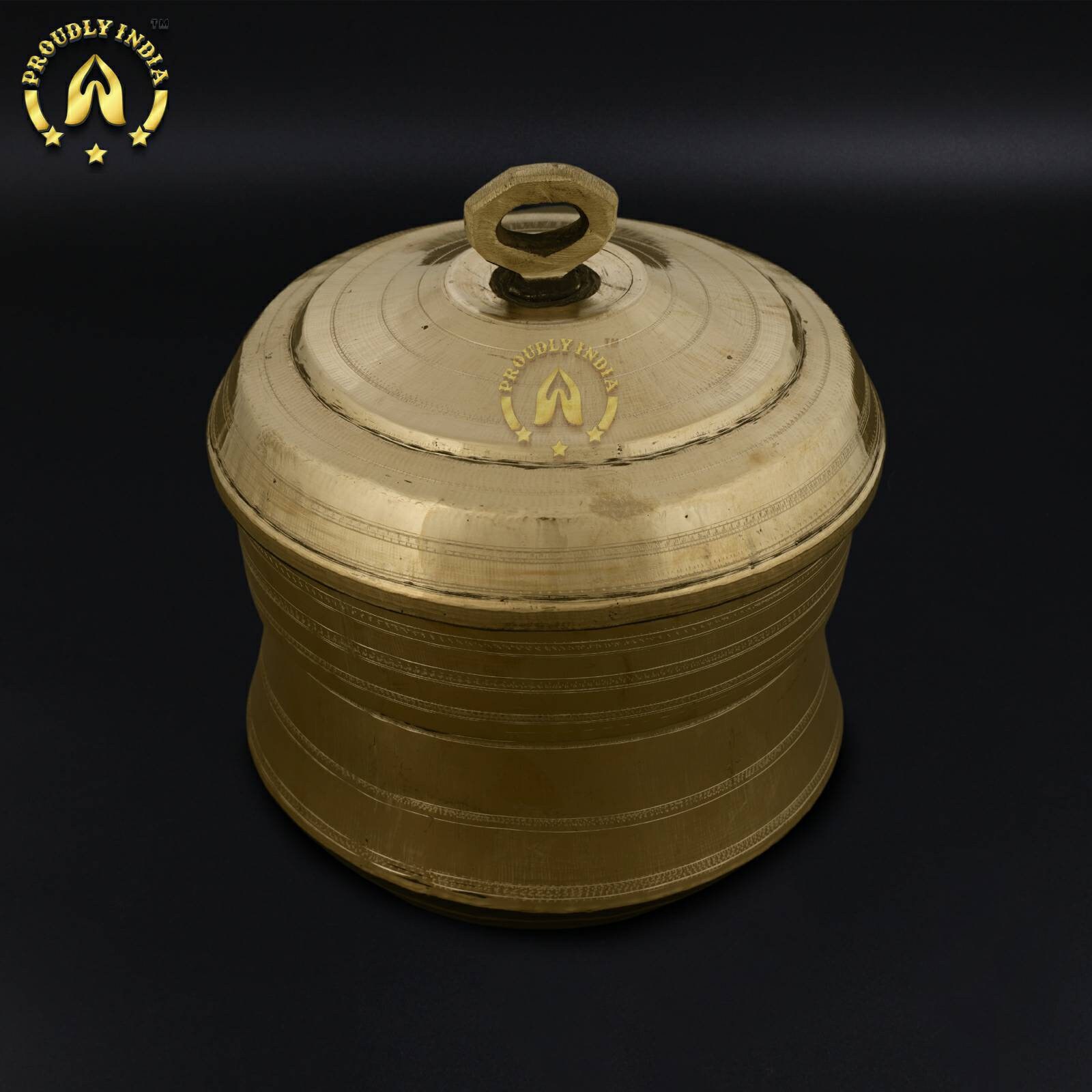 South Indian Idli Maker: Brass Idli Pathram, 7-pit 2-plate Stand ...