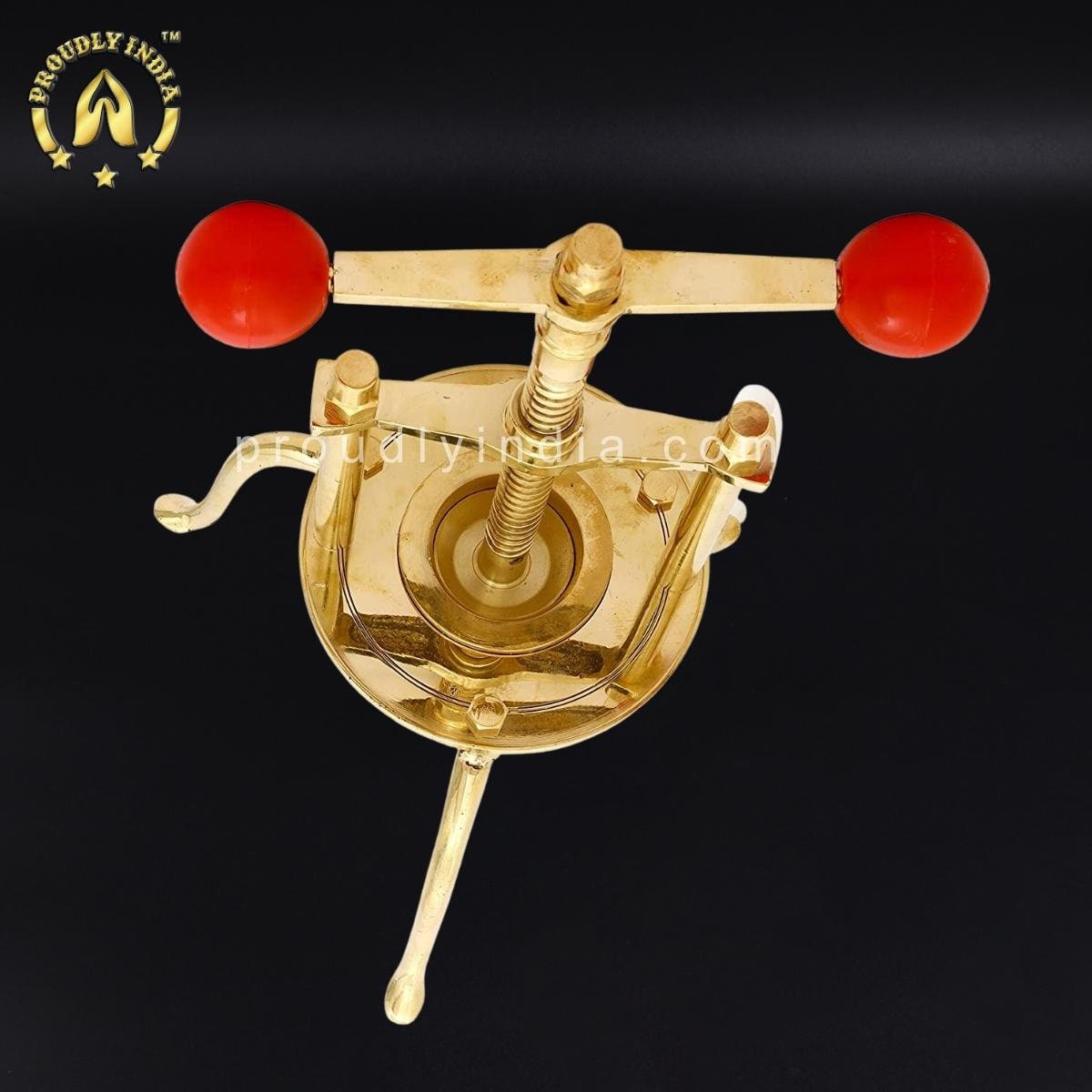 Sevai Maker & Brass Idiyappam Mould Puttu Maker, Nool Puttu, Putu Mayam ...