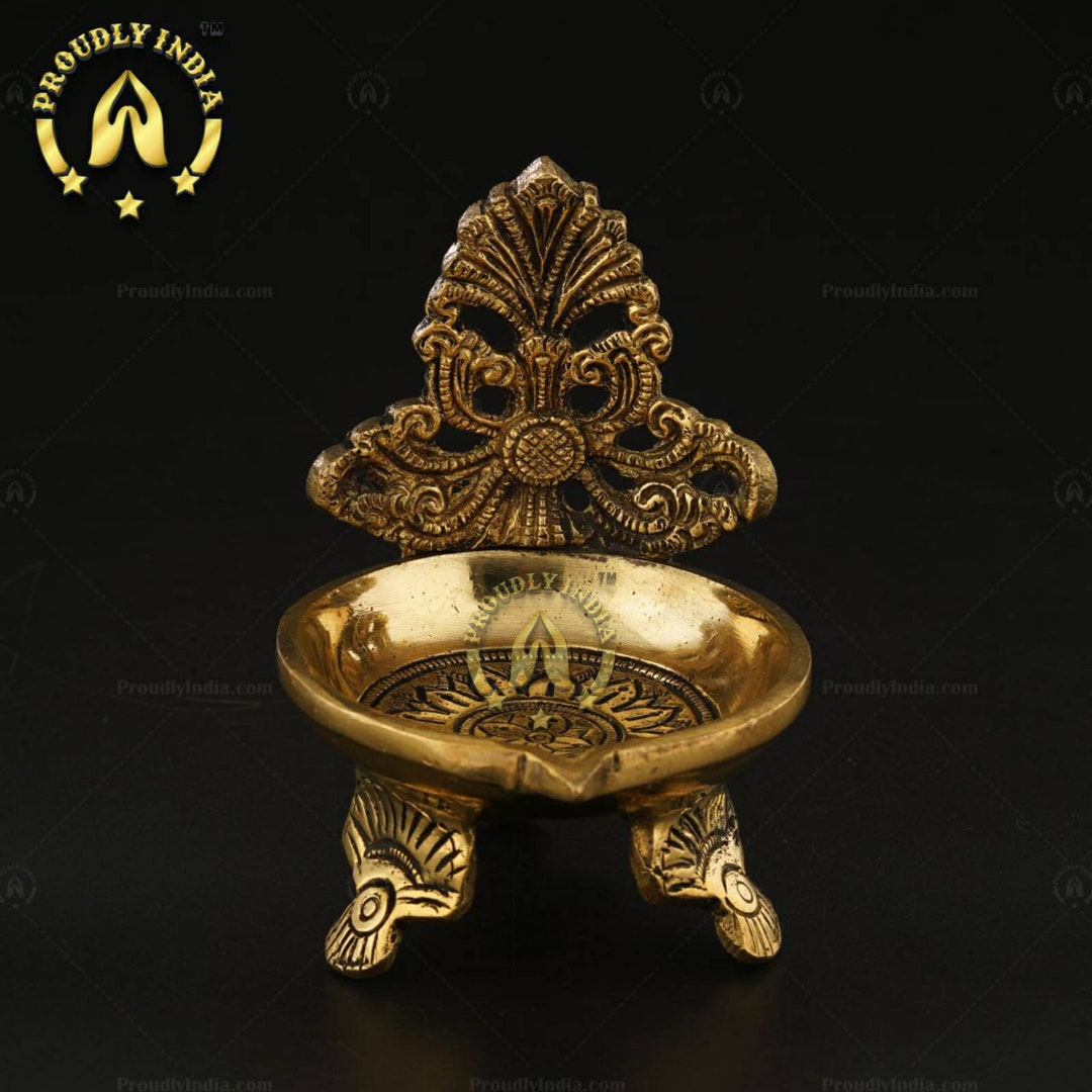 Authentic Thooku Vilakku: South Indian Lamp - Decorative Brass Diya ...