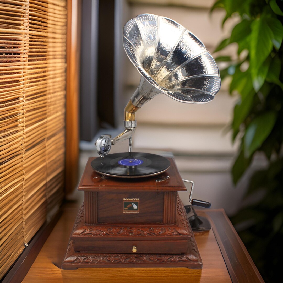 Valentines Day Gift,,hmv Gramophone Player, Phonograph, Old Music Sound ...