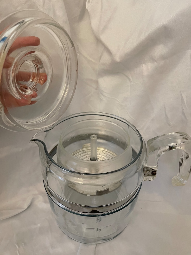 Pyrex 7759 9 Cup Percolator. Great Condition. One Small Chip on Lip ...