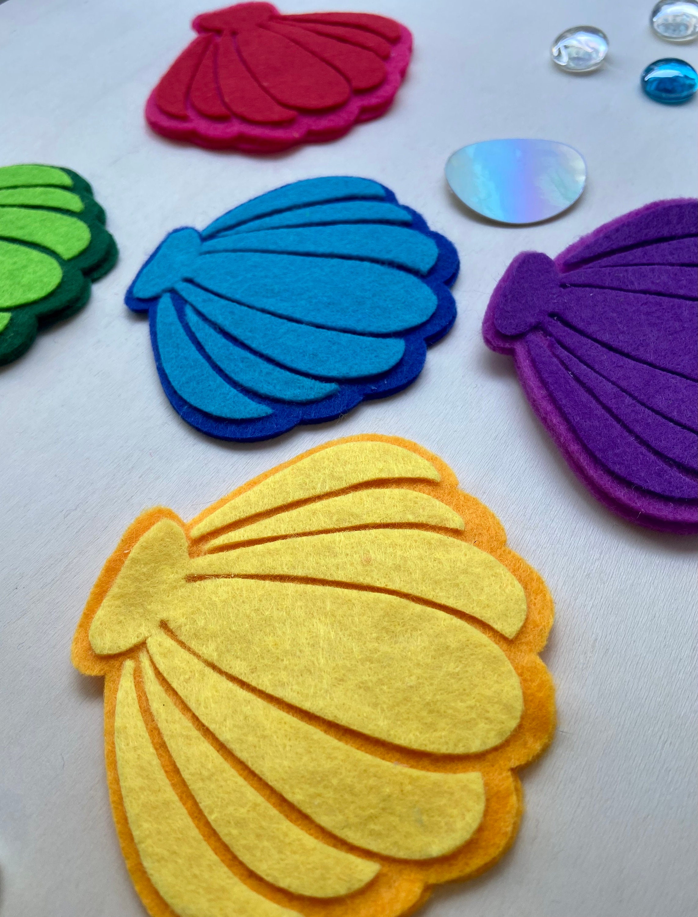 5 Little Shells Felt Set, Ocean, Sea Shells, Hiding a Pearl Game ...