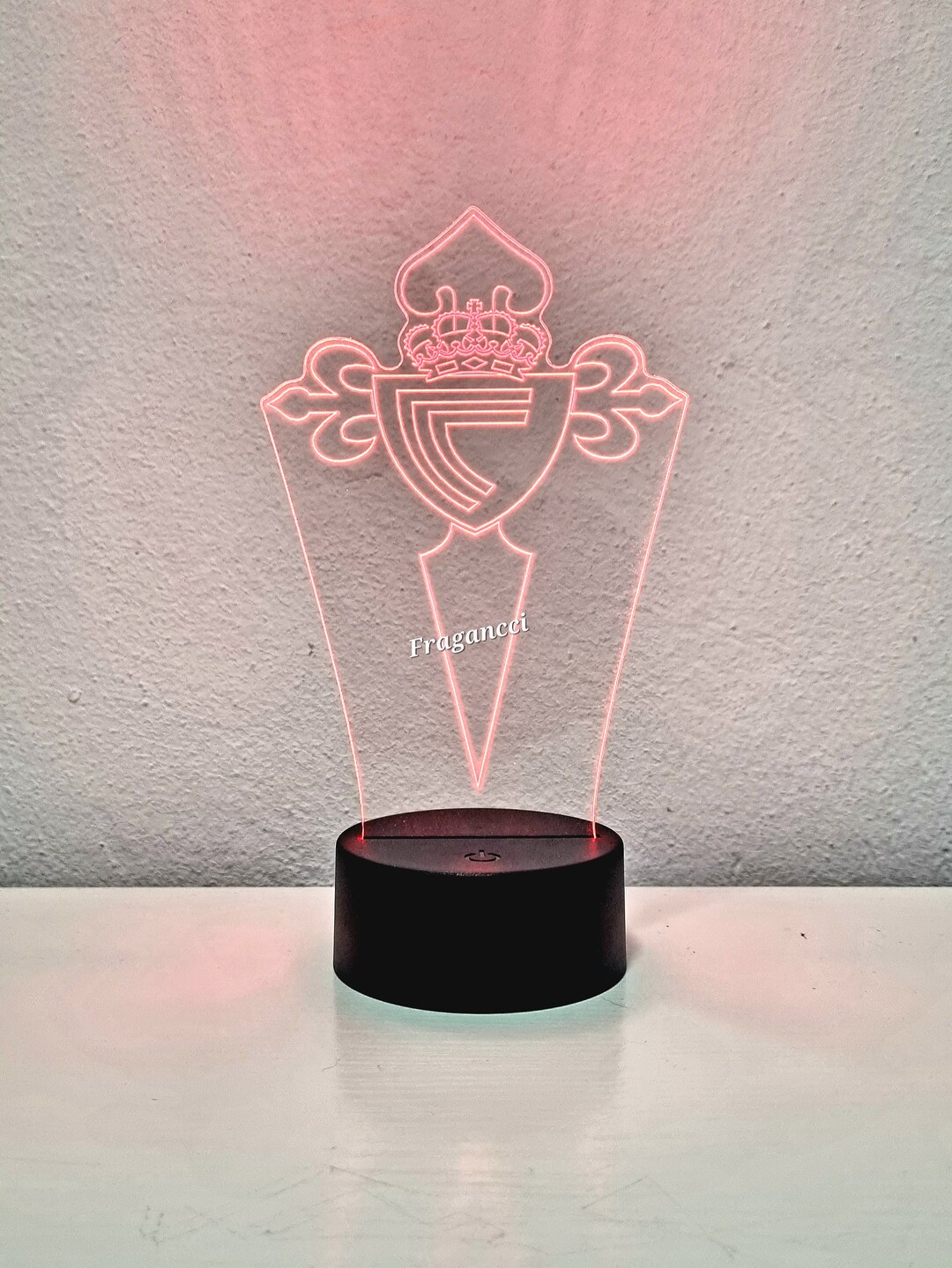Customizable 3D LED Football Shield Lamp, Celtic Car LED Lamp, LED Desk ...