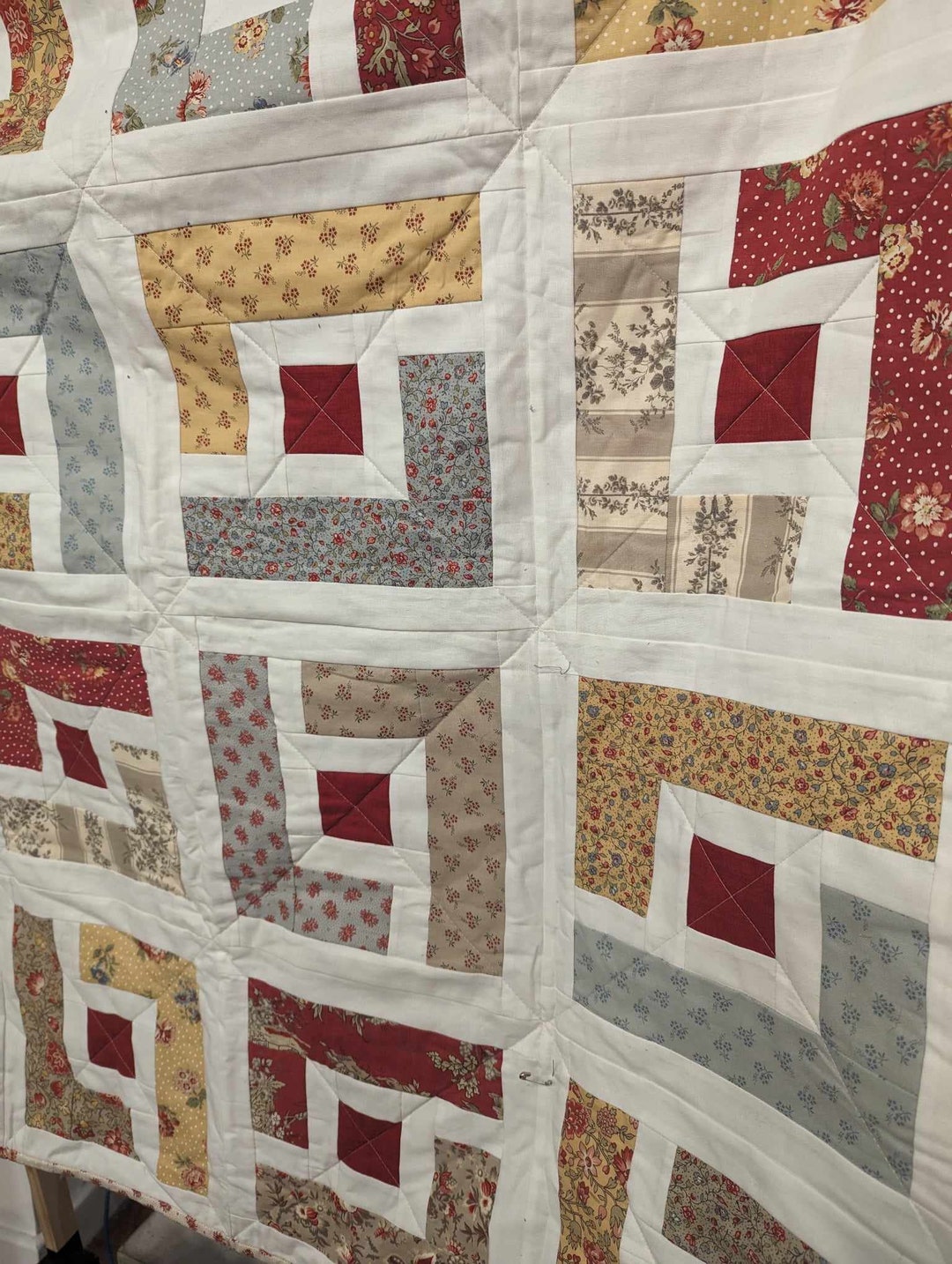 Eye of the Storm Quilt Digital Pattern by White Gecko Craft Lounge - Etsy