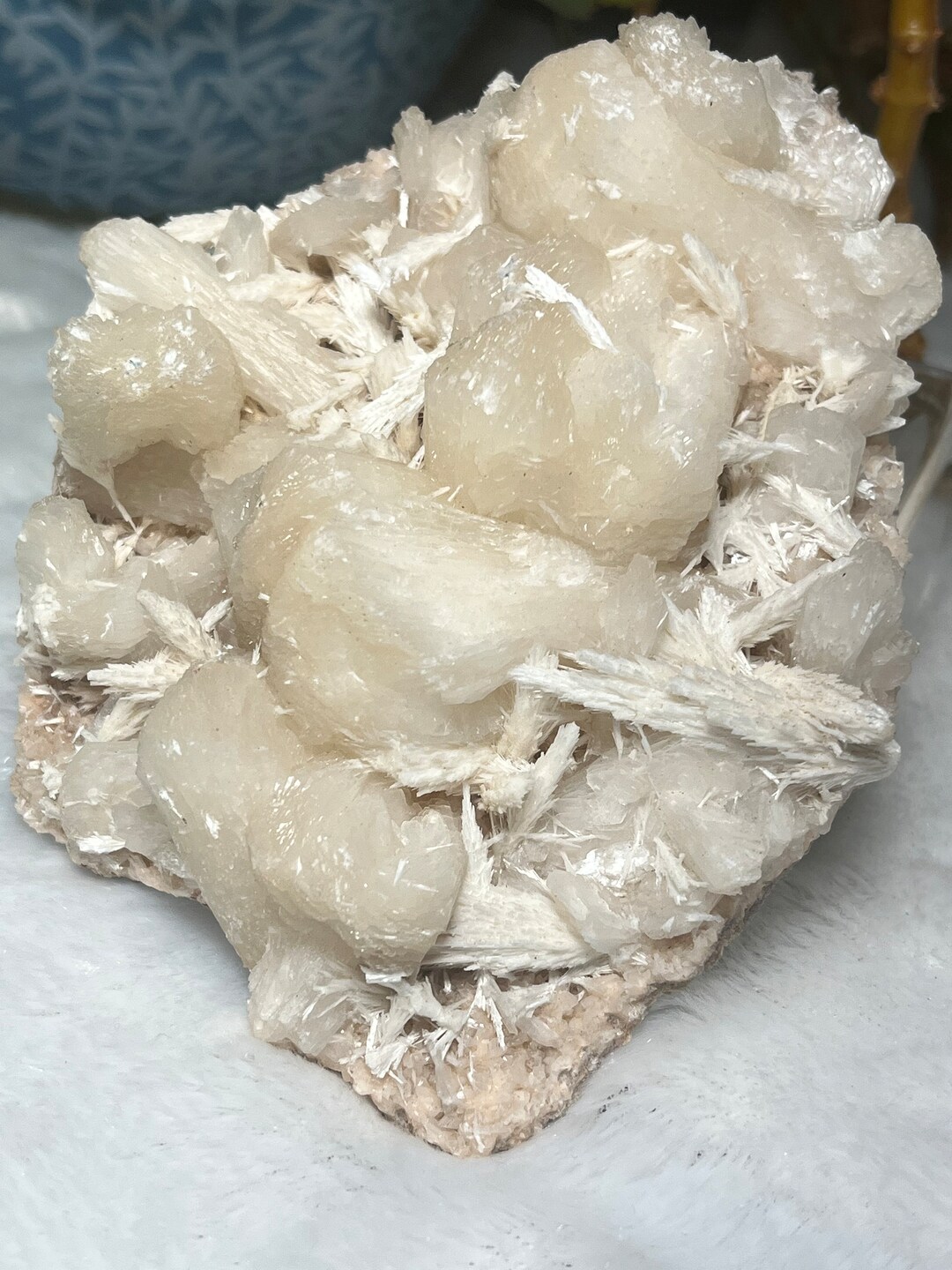 Gemmy White Stilbite With Mordenite Sprays | Multiple Mineral Zeolite ...