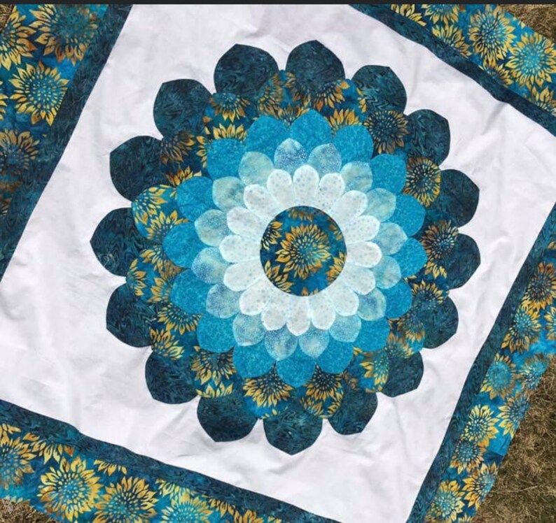 Modern Dahlia Quilt Pattern - Etsy