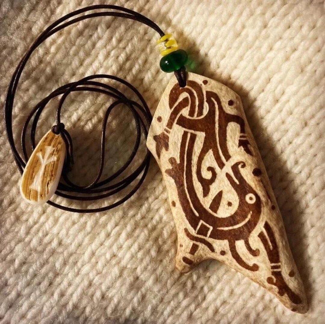 Viking Antler Amulet | Slaying of Fafnir Carving With Mammen ...