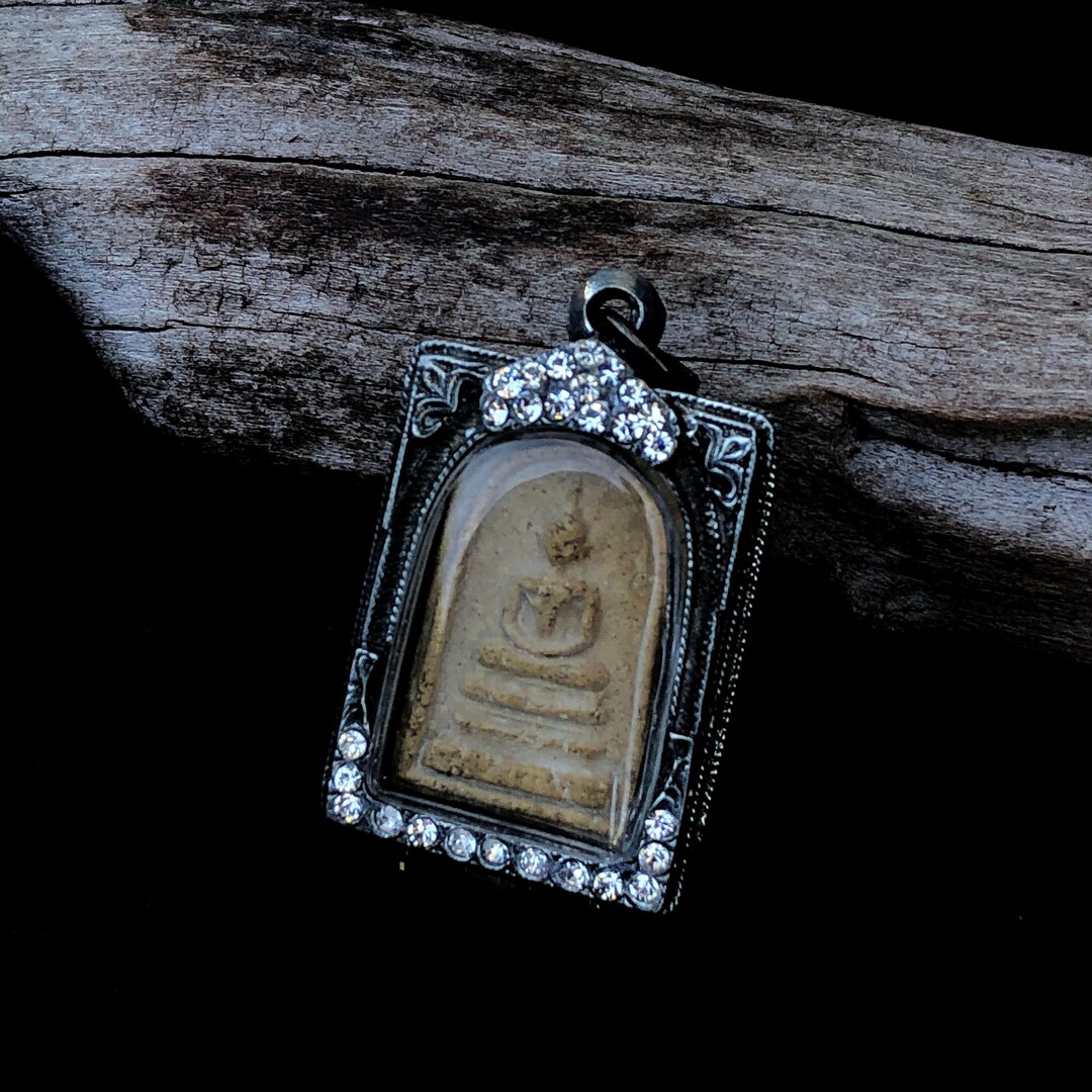 Seated Buddha Amulet Locket - Etsy