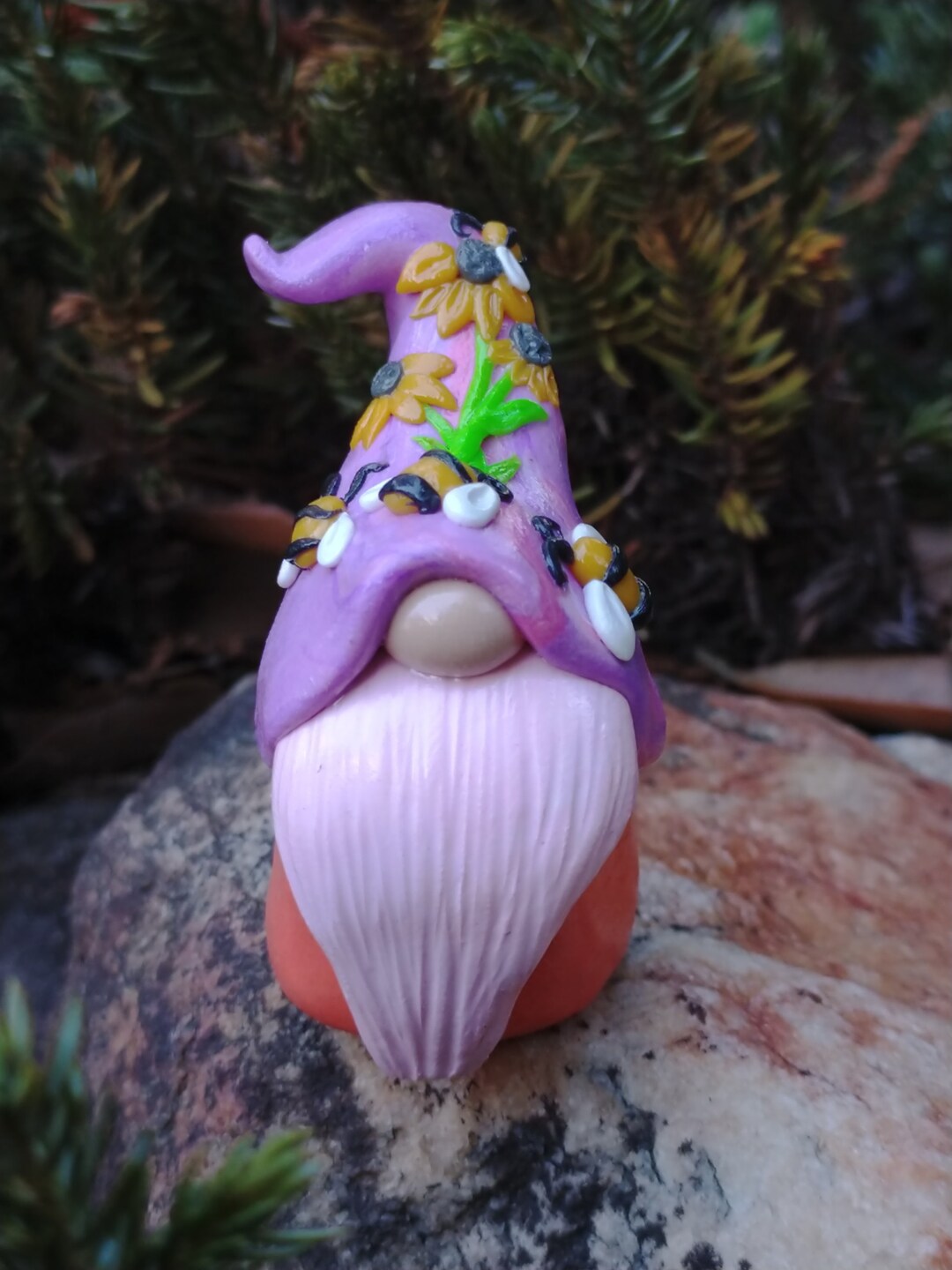 Flower Gnomes, Bee Gnome, Cottagecore, Gnome With Flowers, Embroidery ...