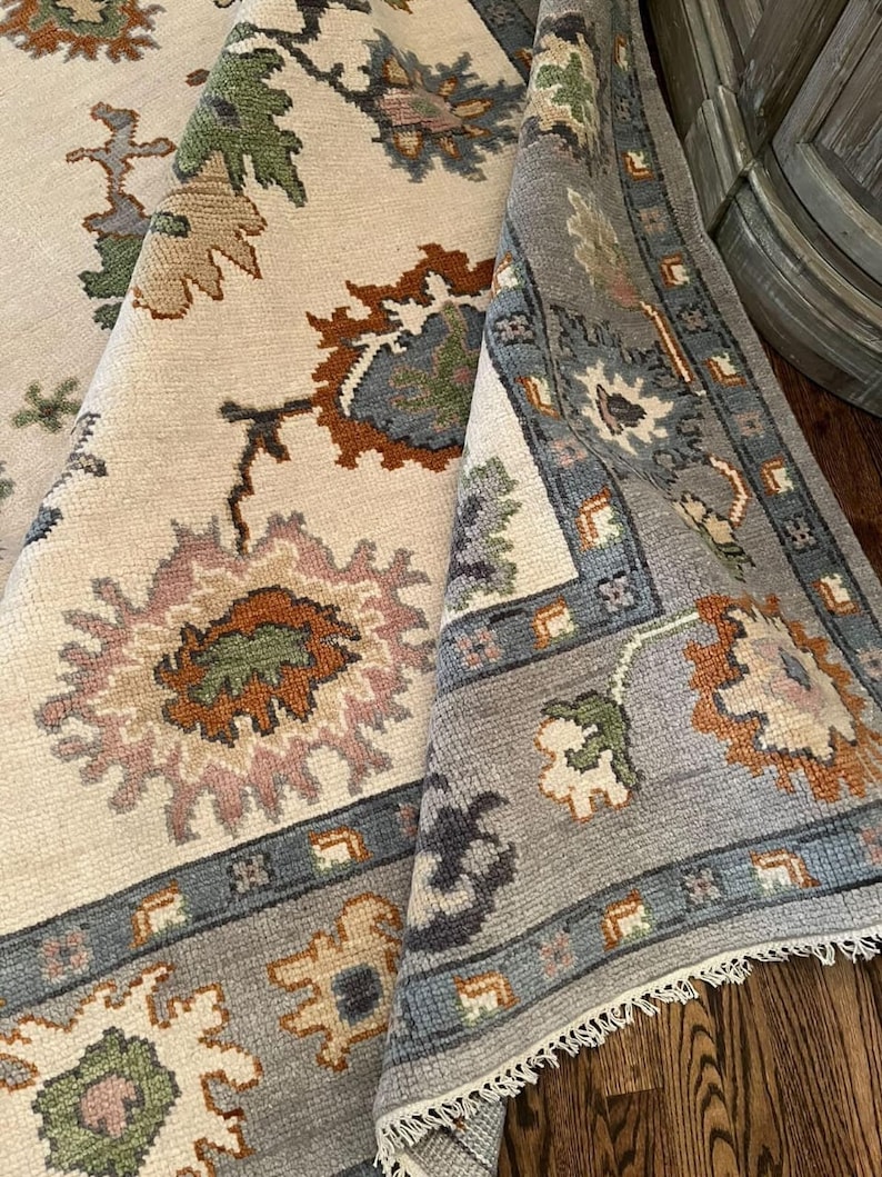 Beautiful Ivory Color Handmade Oushak Rug Hand Knotted Rug Turkish Knot ...