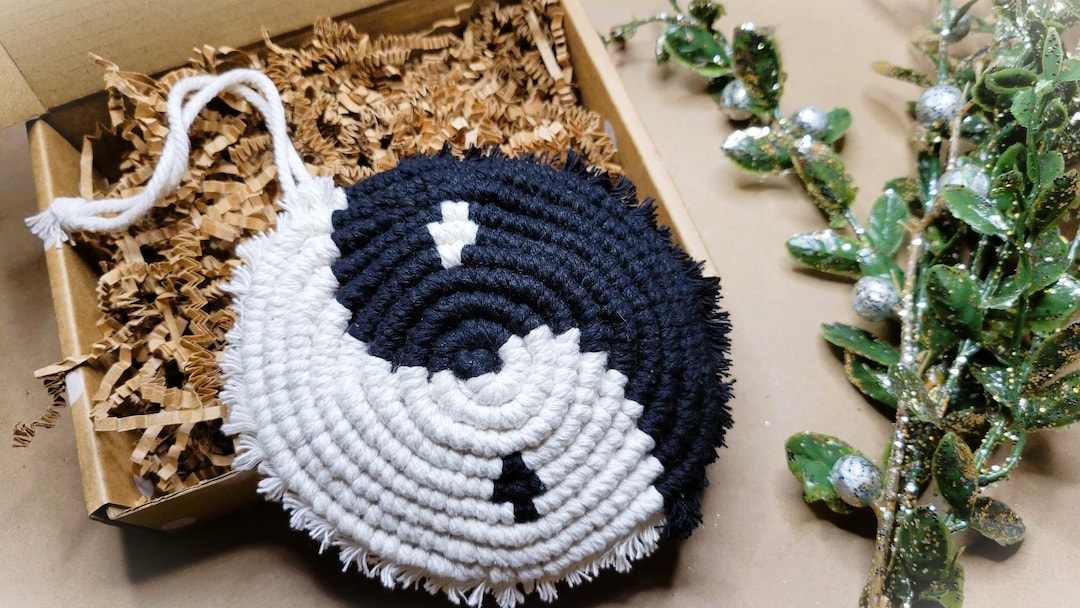 Macrame Yin Yang Custom Work Yin Yang Ornaments Macrame - Etsy