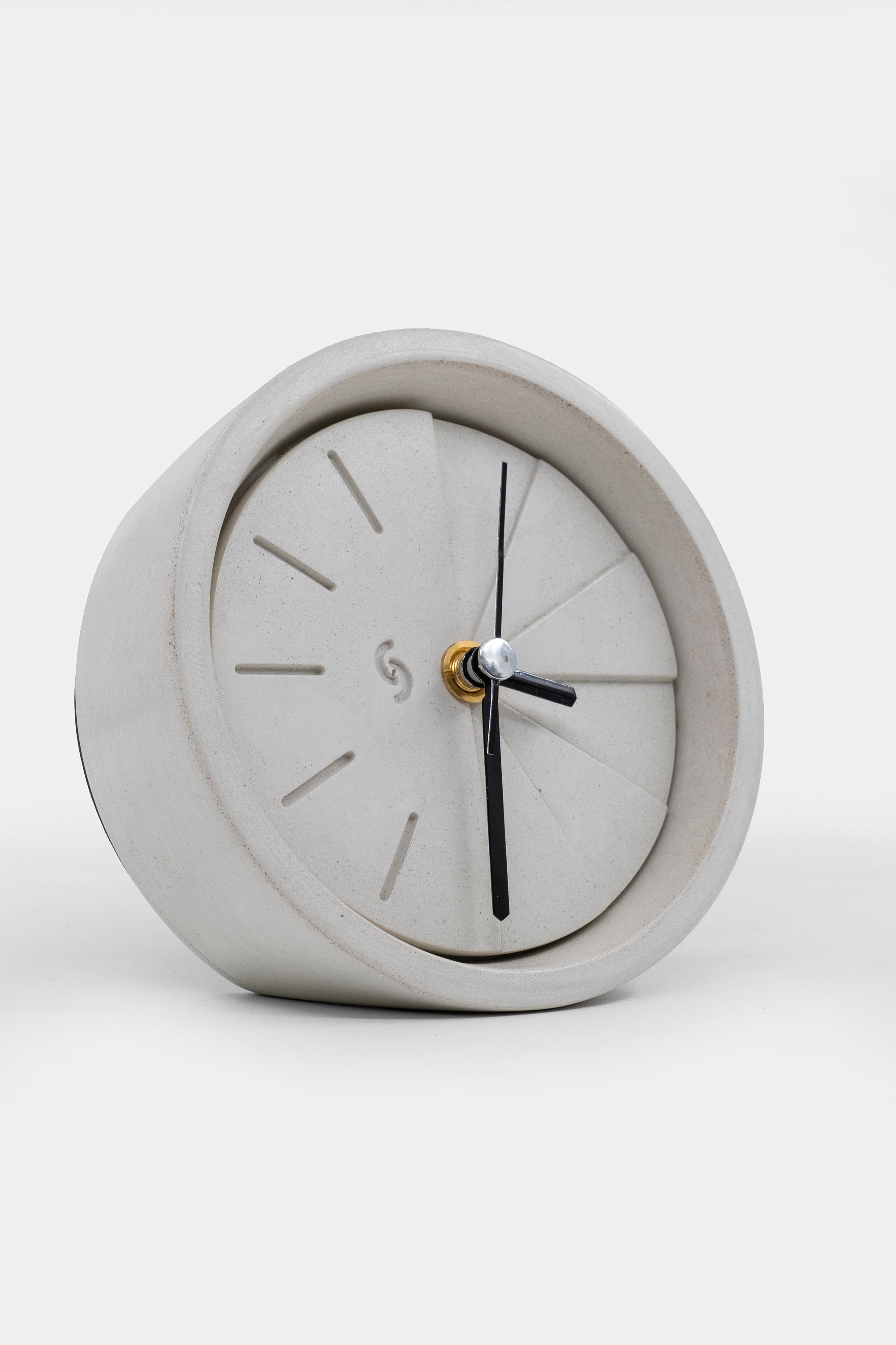 Handmade Concrete Desktop Silent Clock, Personalized Modern Table Clock ...