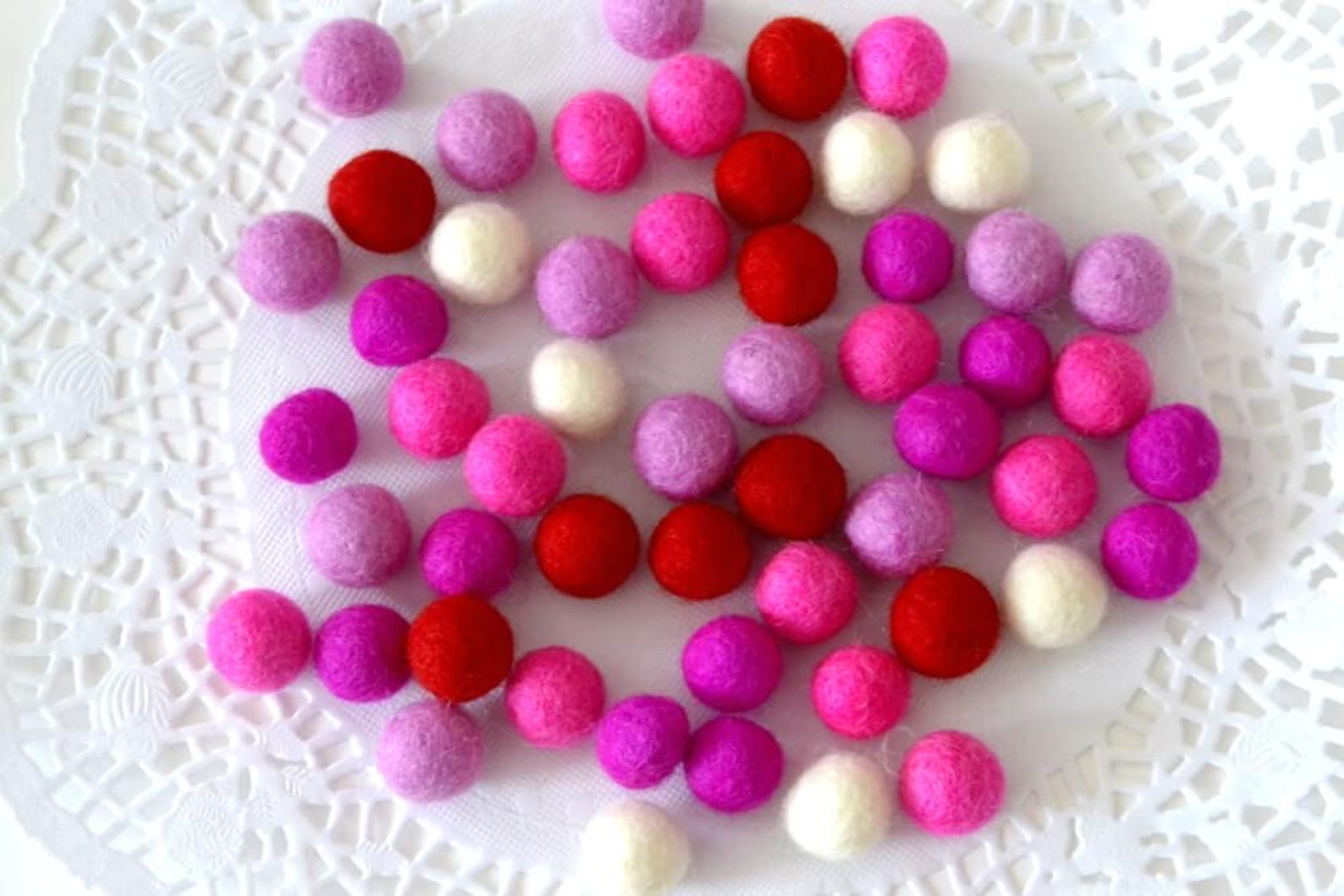 Ho to Make Felt Ball, DIY Pattern, Felting Pattern, Felting Tutorial ...