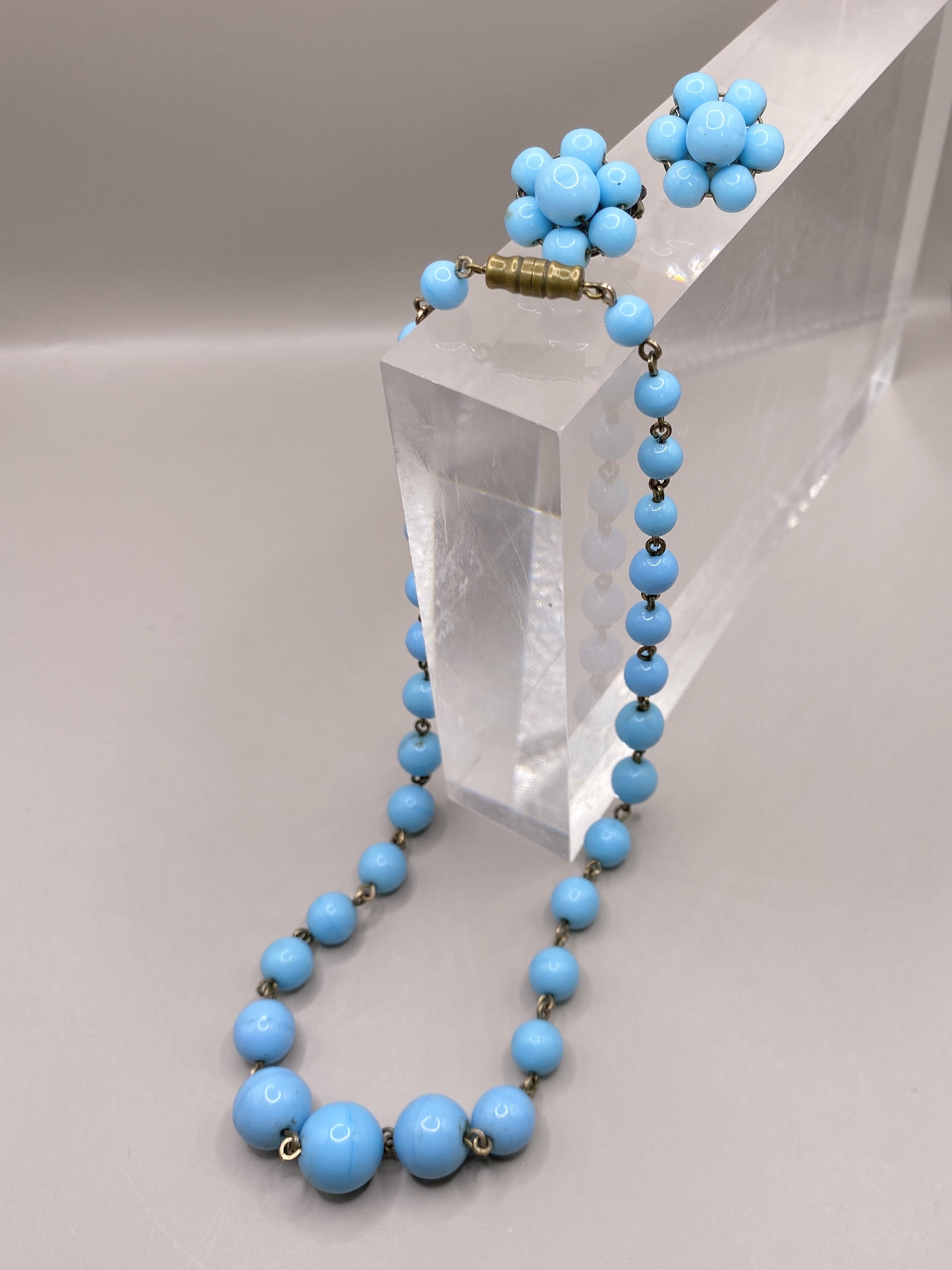 Vintage 1950's Glass Bead Graduated Collar Chocker Necklace and Clip on ...