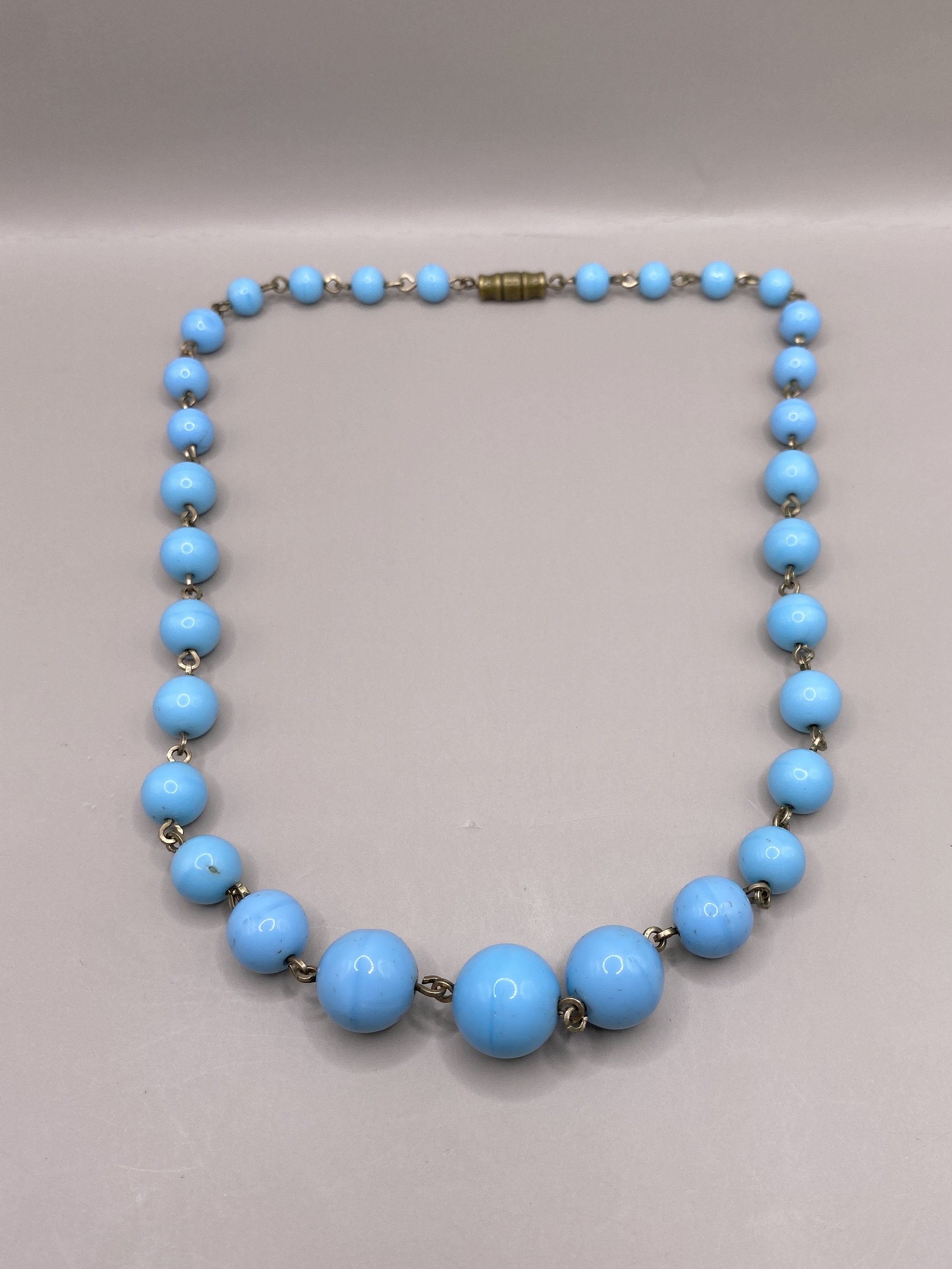 Vintage 1950's Glass Bead Graduated Collar Chocker Necklace and Clip on ...