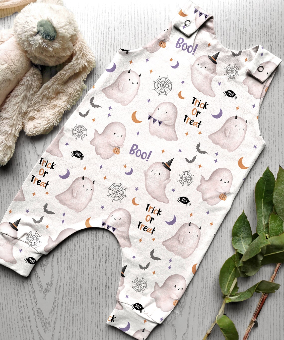 Cute Ghosts Seamless Pattern Design File, Halloween Fabric Design ...