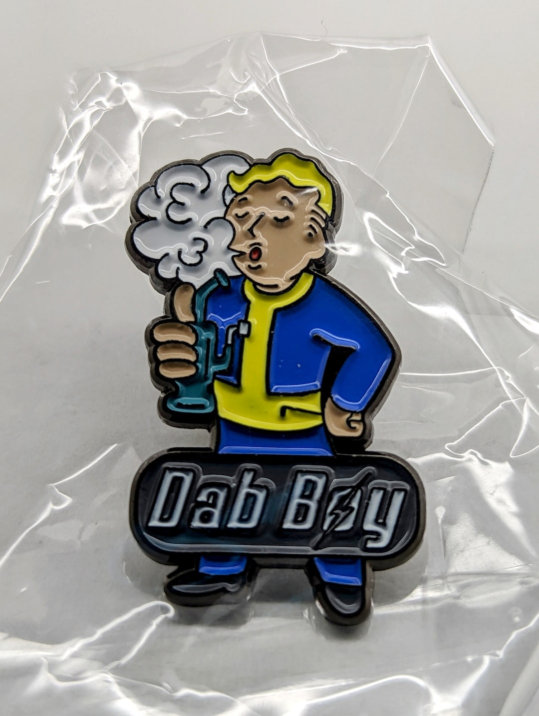 Pins Fallout Enamel Video Game Pins Fallout Enclave Fallout New Vegas ...