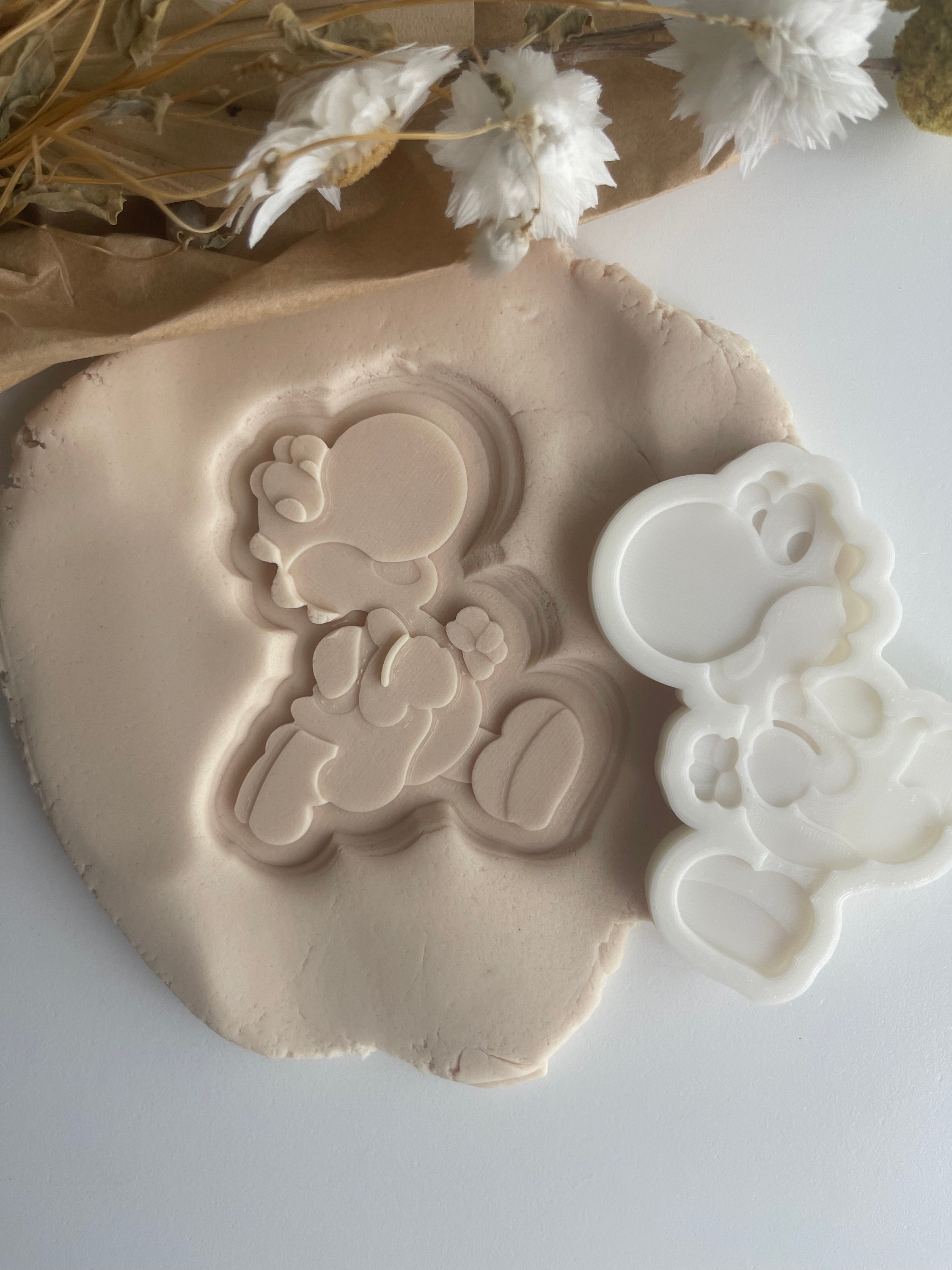 Yoshi Cookie Cutter & Fondant Stamp Debosser Mario Bros - Etsy