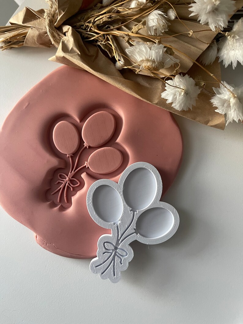 Cortador de galletas y sello para fondant con forma de ramo de globos ...