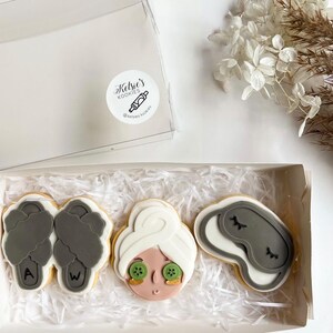 Sleep Mask Cookie Cutter & Fondant Stamp, Debosser, Spa Themed Cookie ...