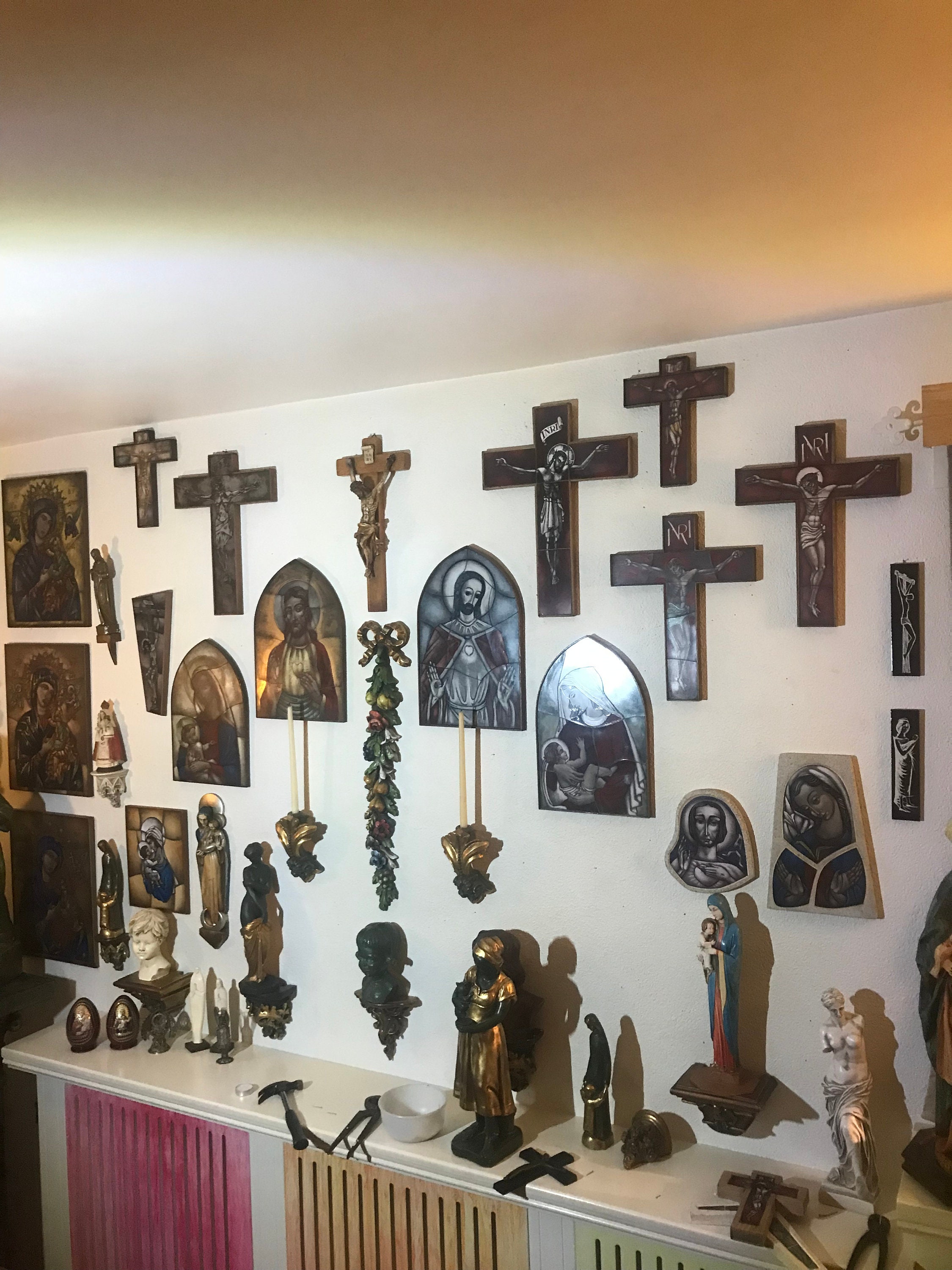 Mary With Child Jesus, Including Console. Madonna With Child Jesus ...