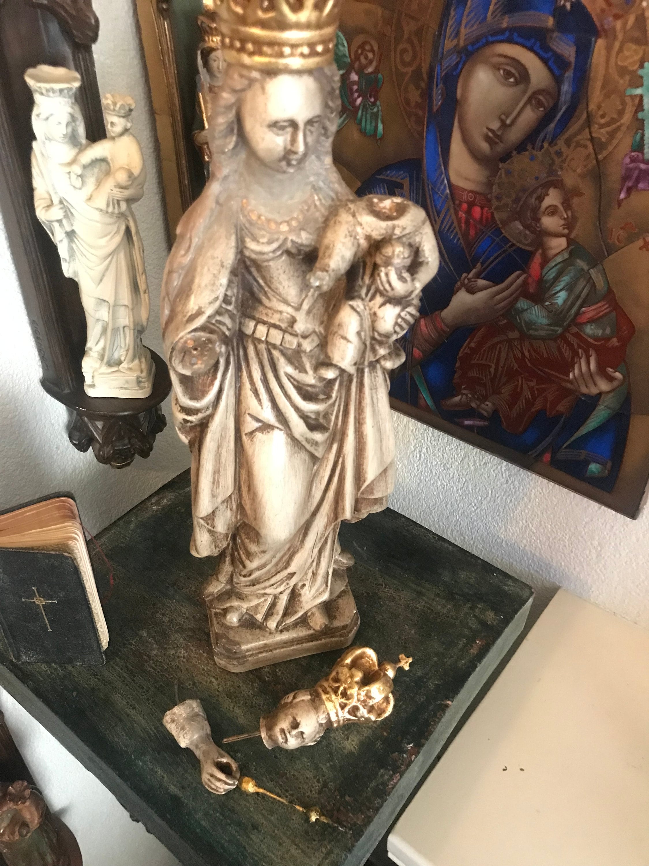 Mary With Child Jesus Christ, Madonne, Antique Religious Statue ...