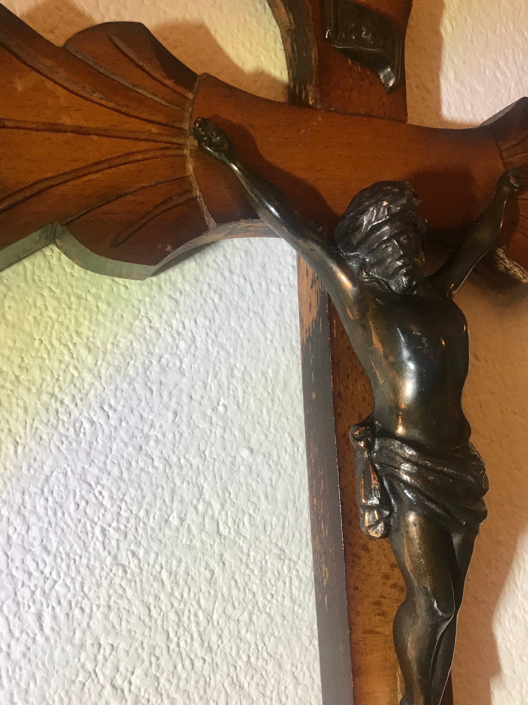 Large Crucifix Jesus Inri, Wood Carving With Bronze Jesus, 60x33cm - Etsy