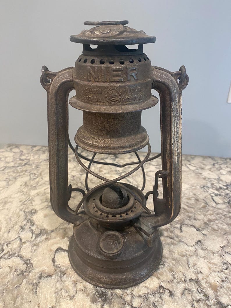 Feuerhand 275 Baby Vintage Lantern - Classic German Oil Lamp, Durable ...