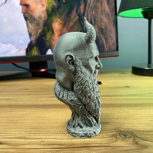 Exquisite 3D Printed God of War Mimir Bust Figure – Unique Gaming Decor ...
