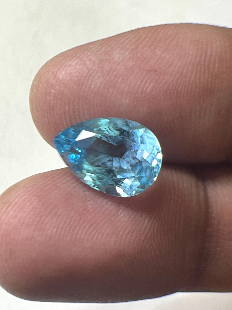 Pear Faceted Natural Blue Topaz Gemstone • 5.85 Carat Loose Stone ...