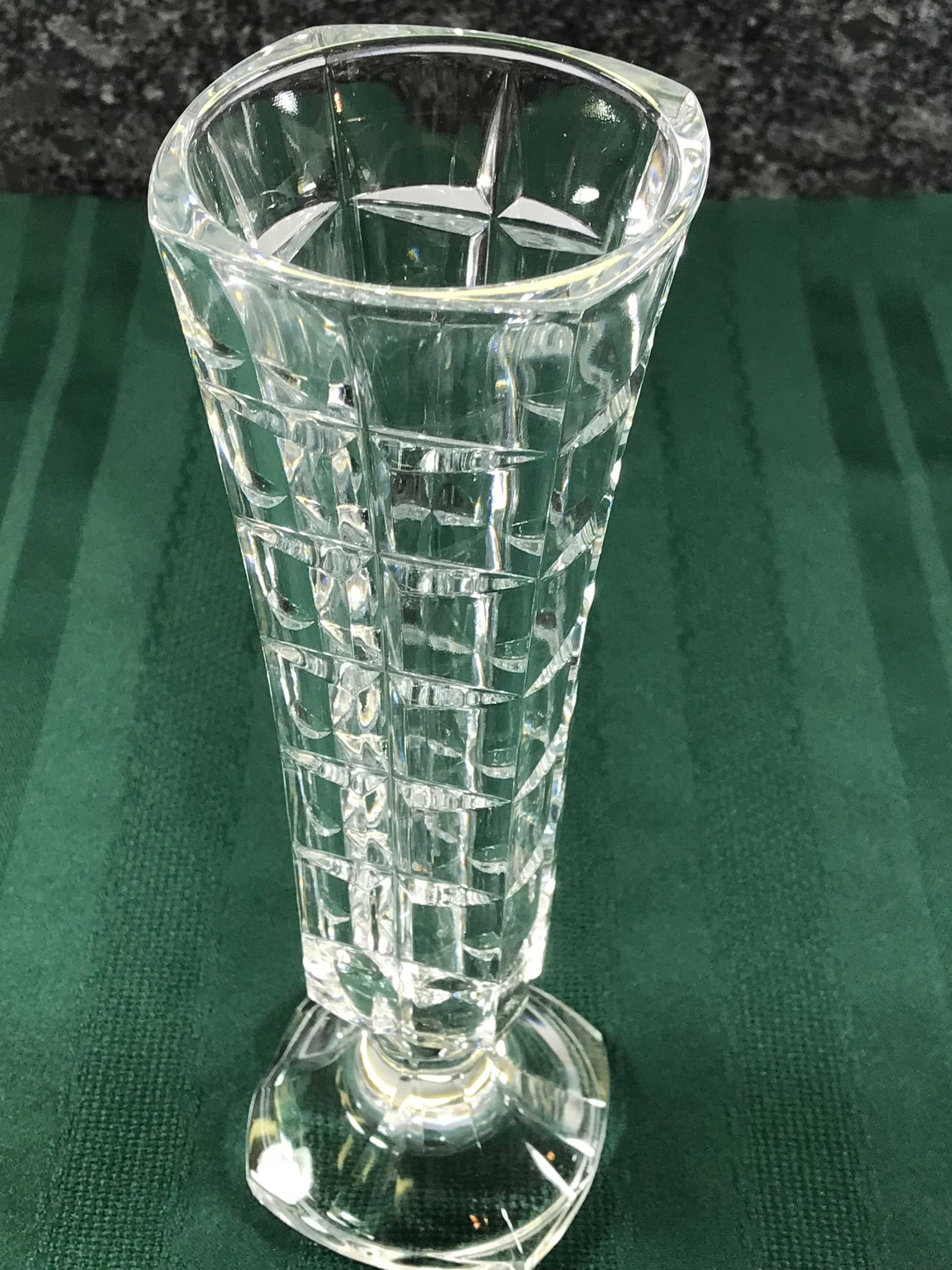 Cristal Darques 24% Lead Crystal Flower Vase Block Square Pattern ...