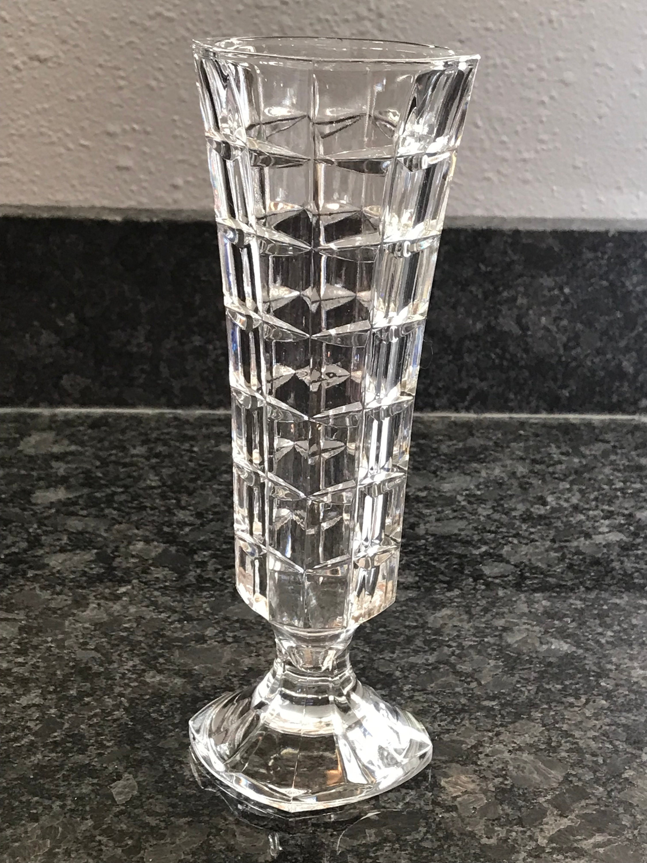 Cristal Darques 24% Lead Crystal Flower Vase Block Square Pattern ...