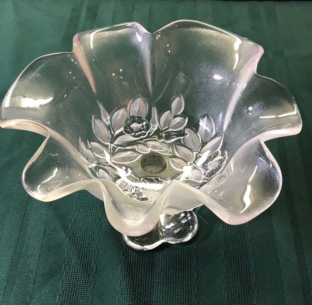 Mikasa Bianca Footed Crystal Pedestal Bowl Etched Frosted Leaves Flower ...