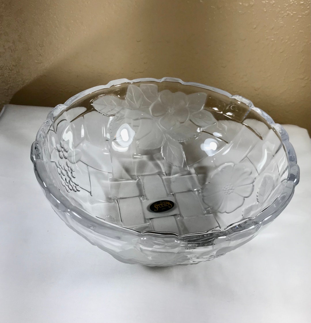 Crystal Clear Studios Crystal Glass Hostess Fruit Salad Serving Bowl in ...
